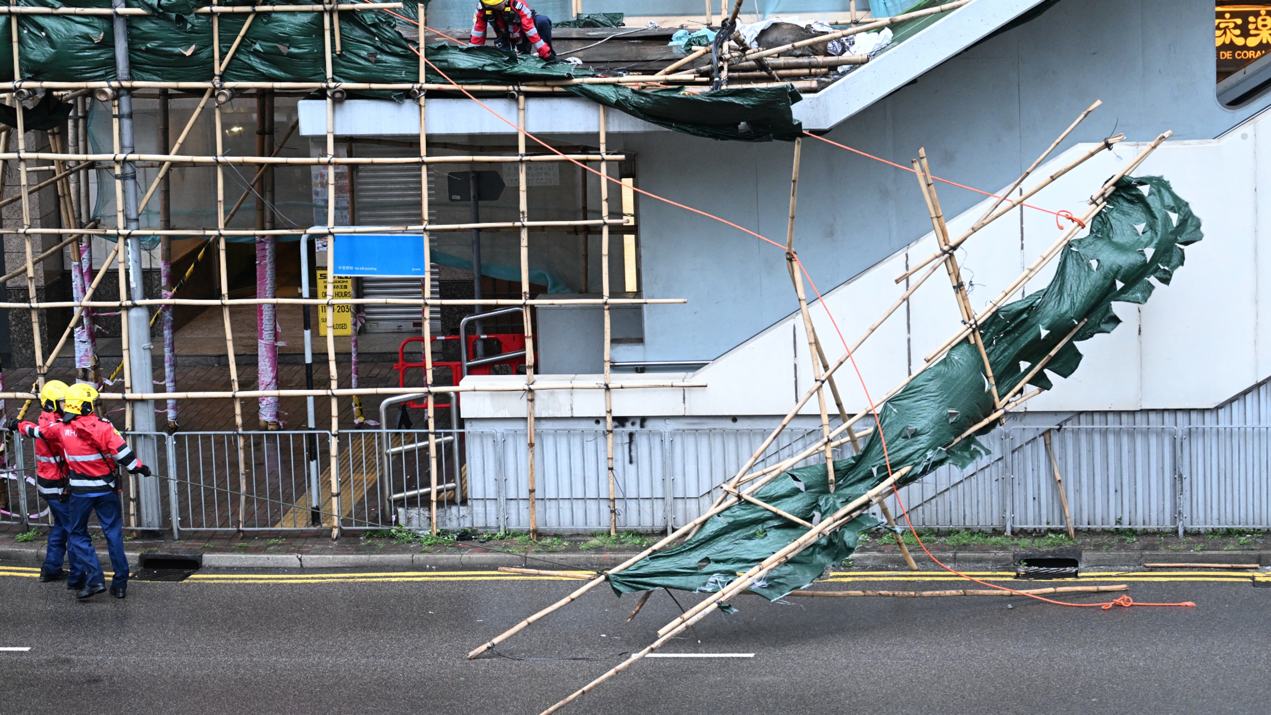 Typhon Whipha: les images de Hong Kong frappé par des vents puissants ...