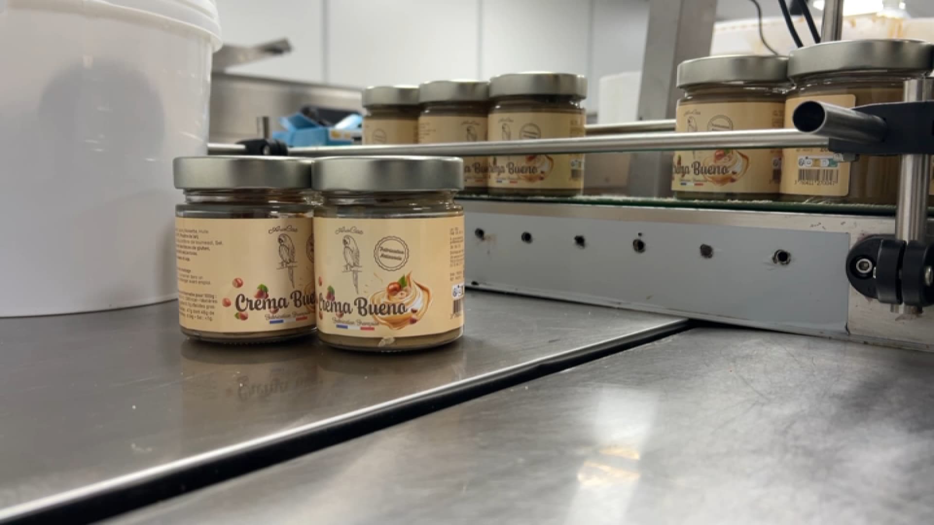 Au cœur de l'usine normande de fabrication de la Crema Bueno, la pâte à ...