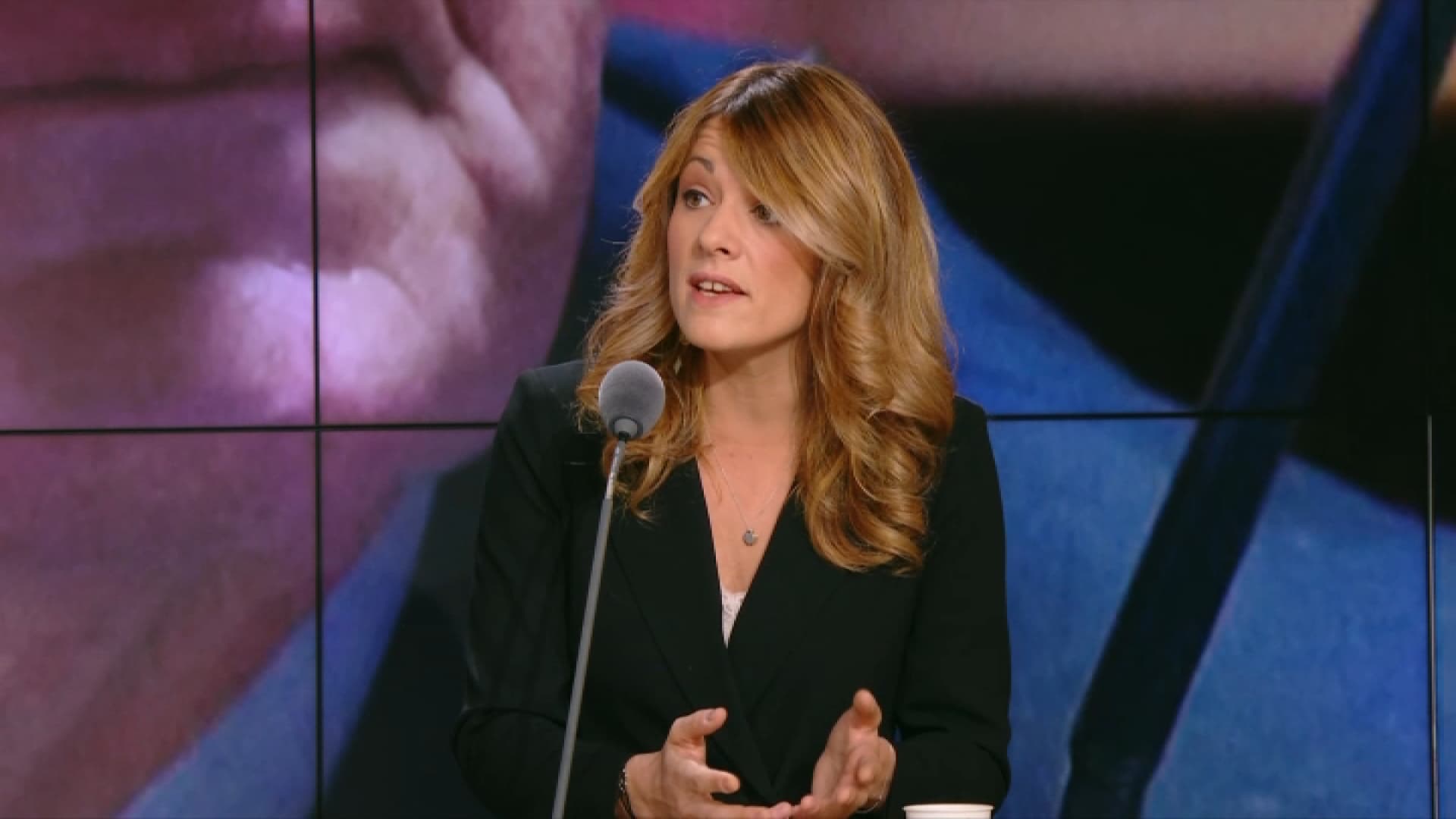 Gérald Darmanin, retraites, contribution des "plus fortunés": les ...