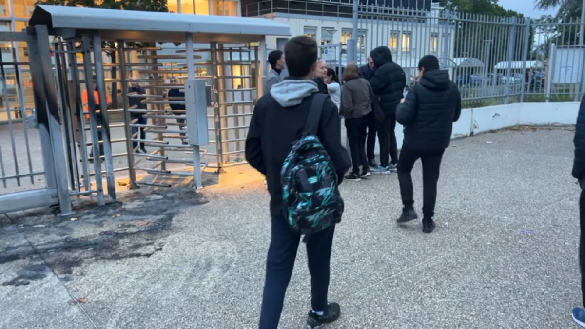 "On a peur que ça recommence": l'inquiétude à la cité scolaire Sembat ...