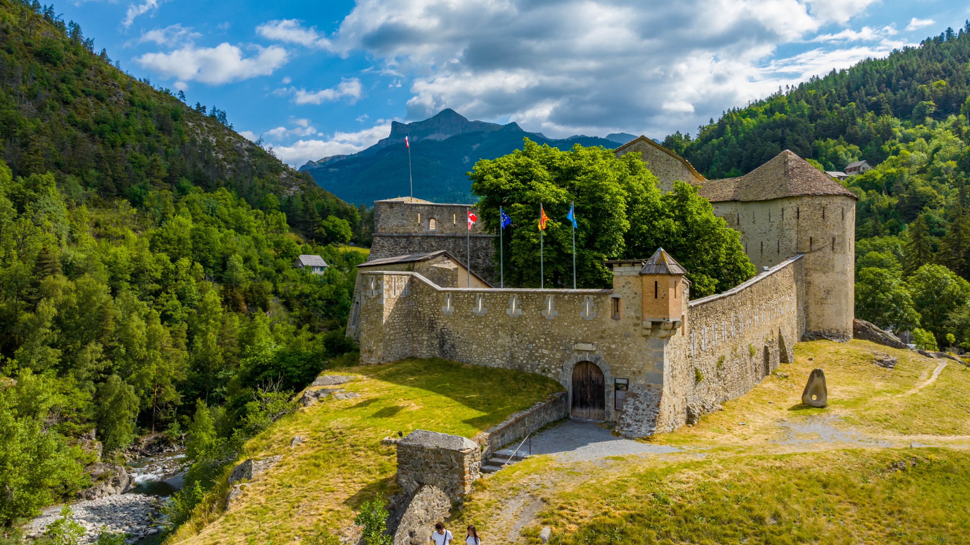 Colmars-les-Alpes fait désormais partie des "Plus beaux villages de France"