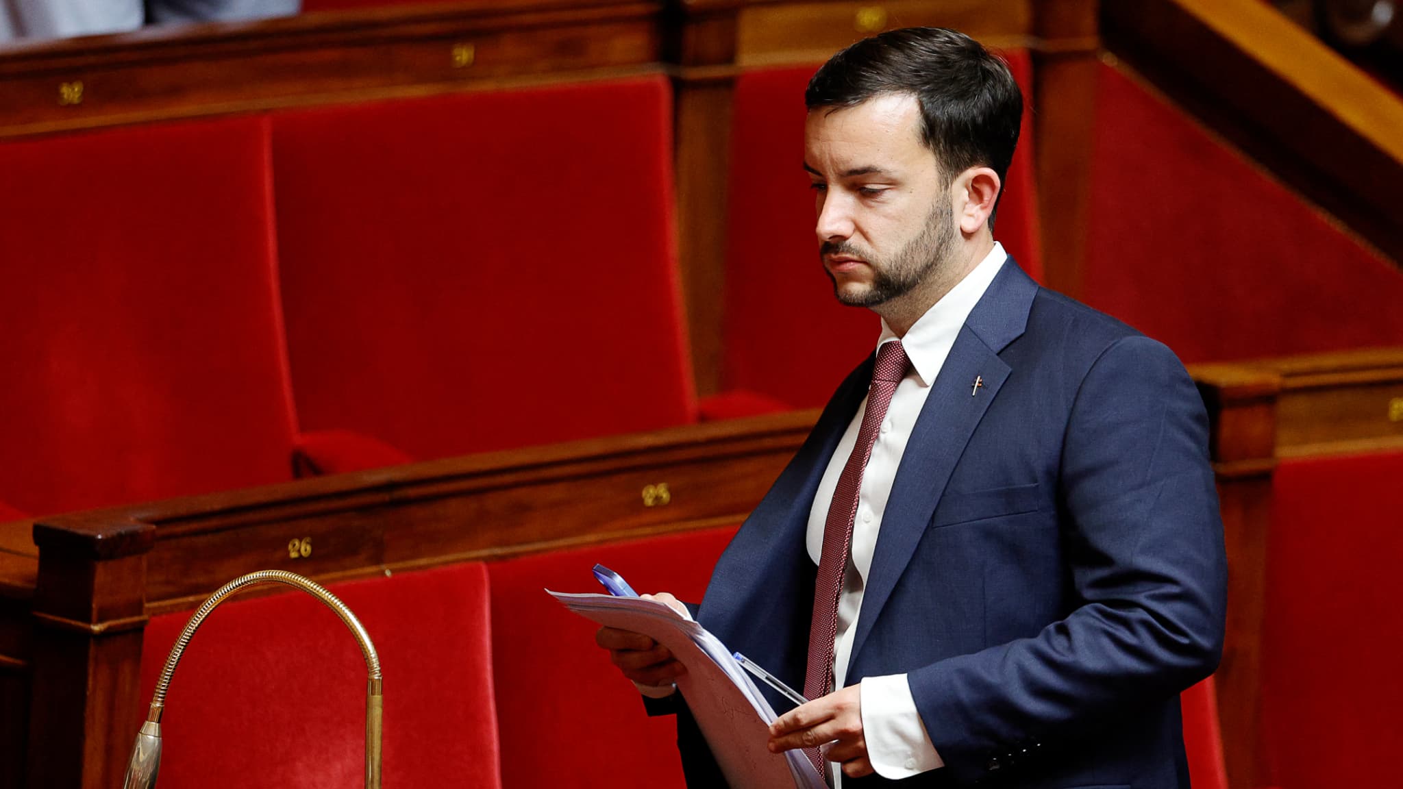 “Nous jugerons sur pièces”: Tanguy laisse la censure en suspens avant l ...