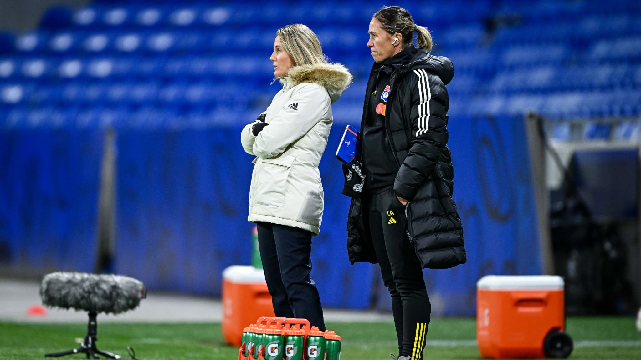 "Un secret lourd à garder": les ex-footballeuses Sonia Bompastor et ...