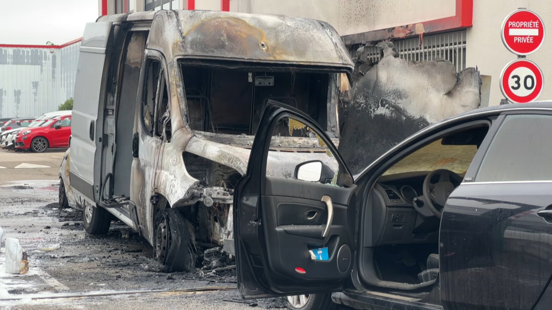 Braquage spectaculaire d’un fourgon près de Lyon: plus d’un demi ...