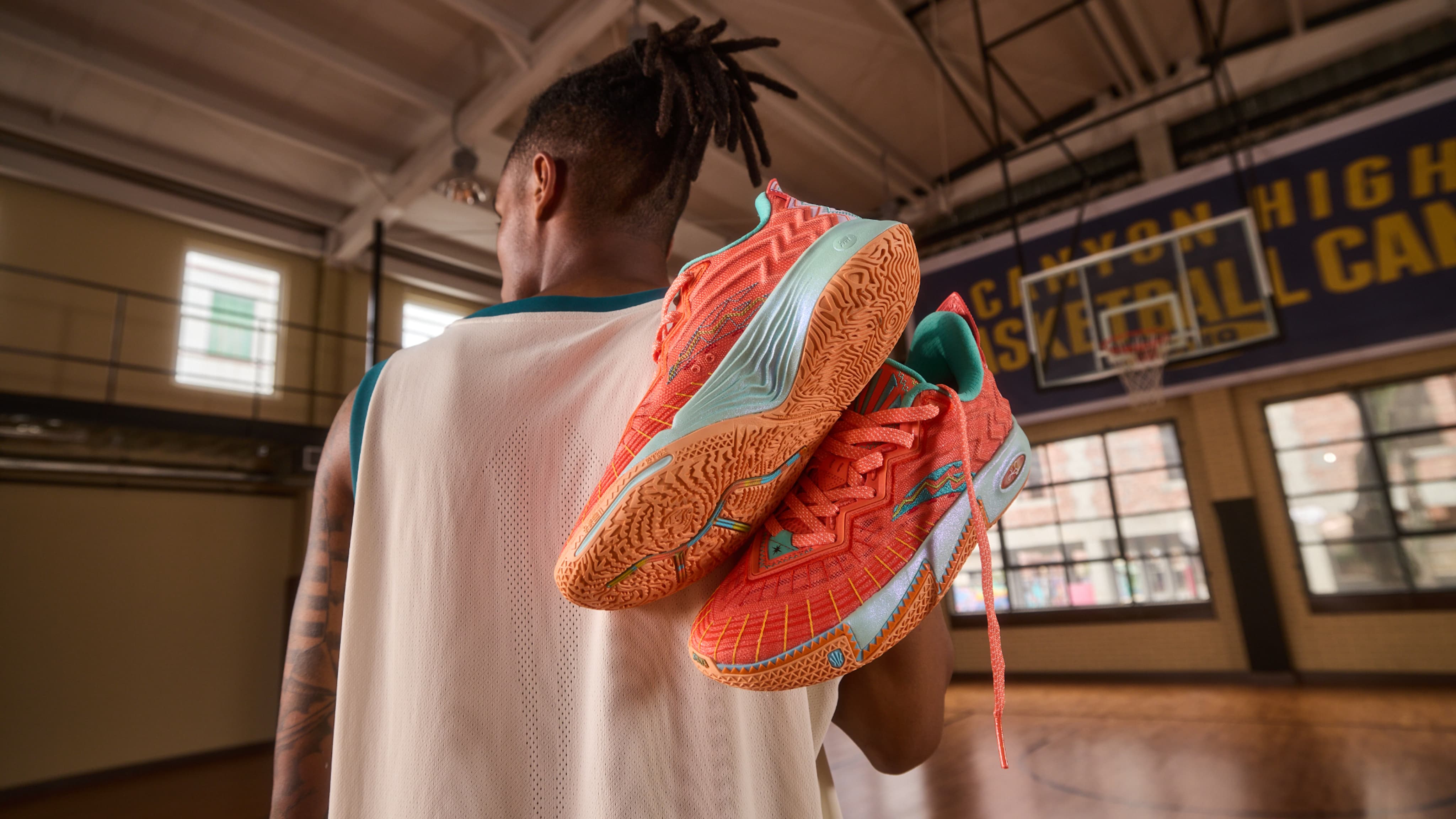 ANTA x Kyrie Irving : la collaboration qui accélère l’ascension ...