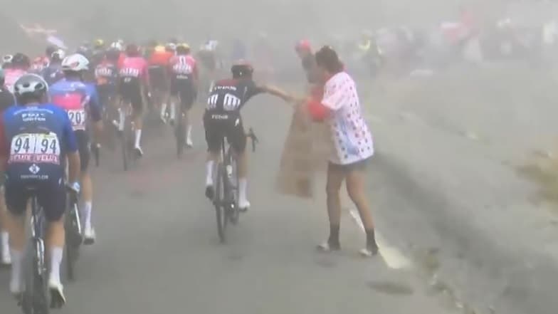 Tour de France 2025: quand Alaphilippe vole la pancarte d'une ...