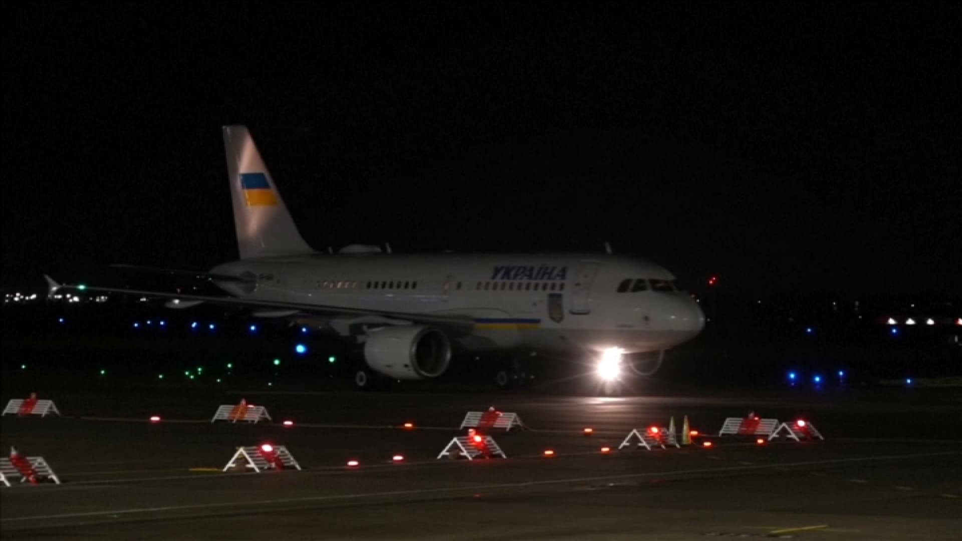 Inquiétude après le suivi de l'avion de Volodymyr Zelensky à Dublin par ...