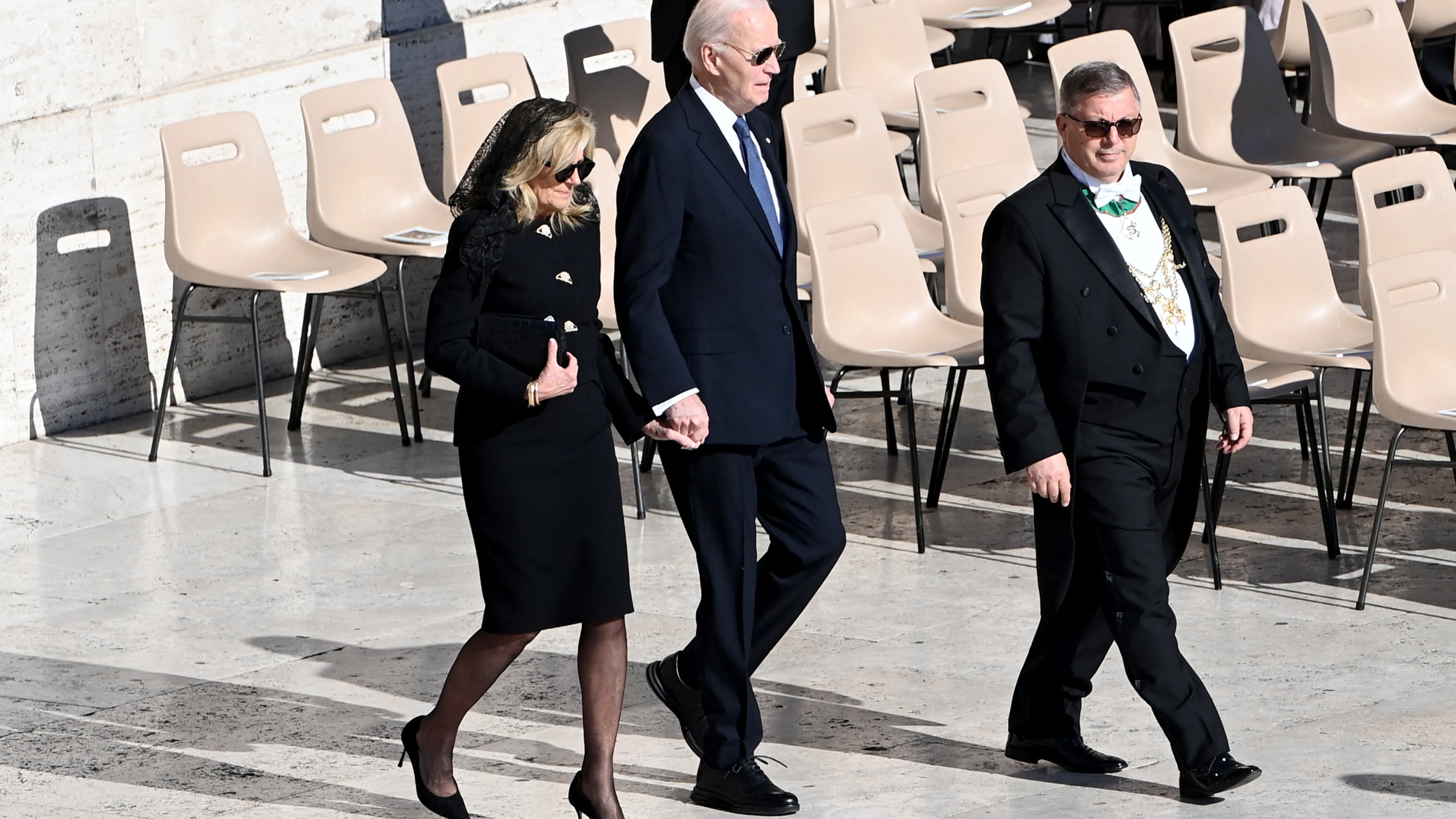 Obsèques du pape François: 400.000 personnes ont assisté aux ...
