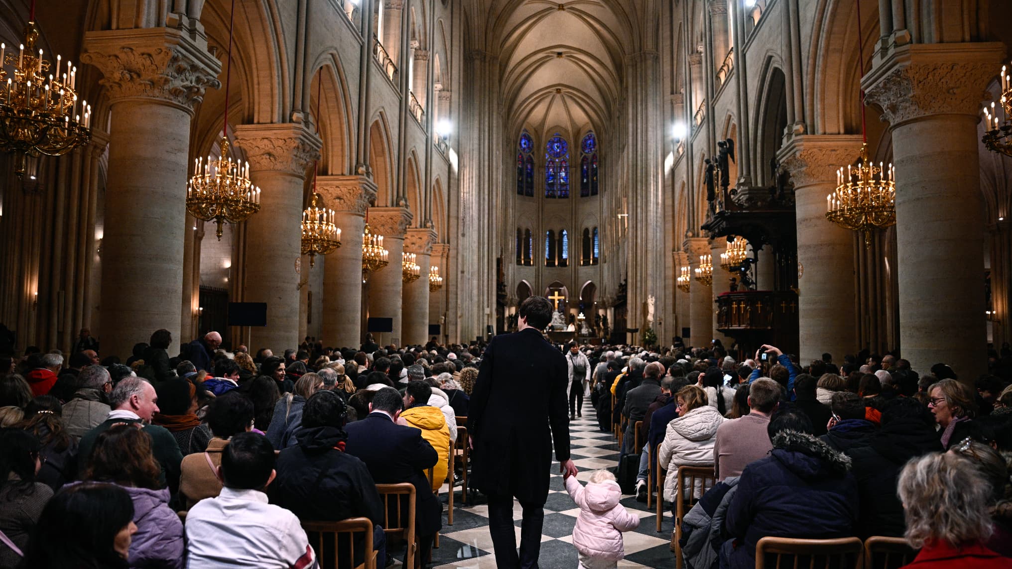 Notre-Dame: "Une renaissance pour nous aussi", les fidèles savourent le ...