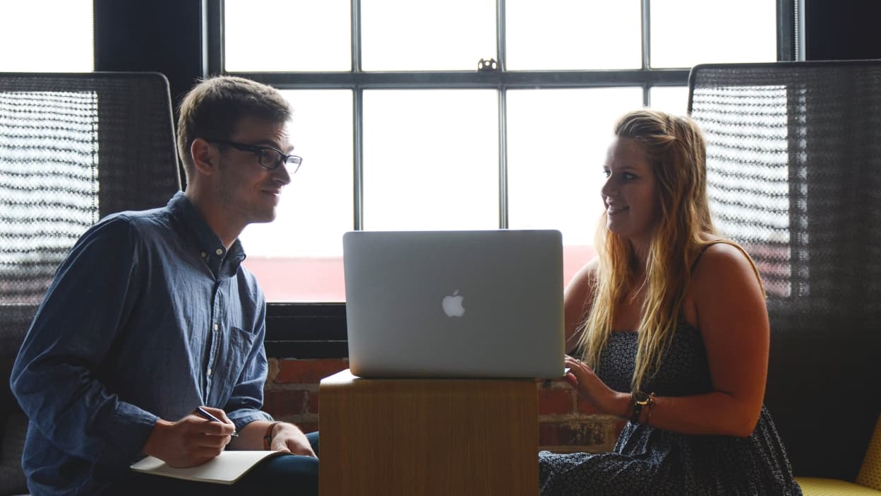 Un stage dans une même entreprise ne peut excéder 6 mois par année d ...
