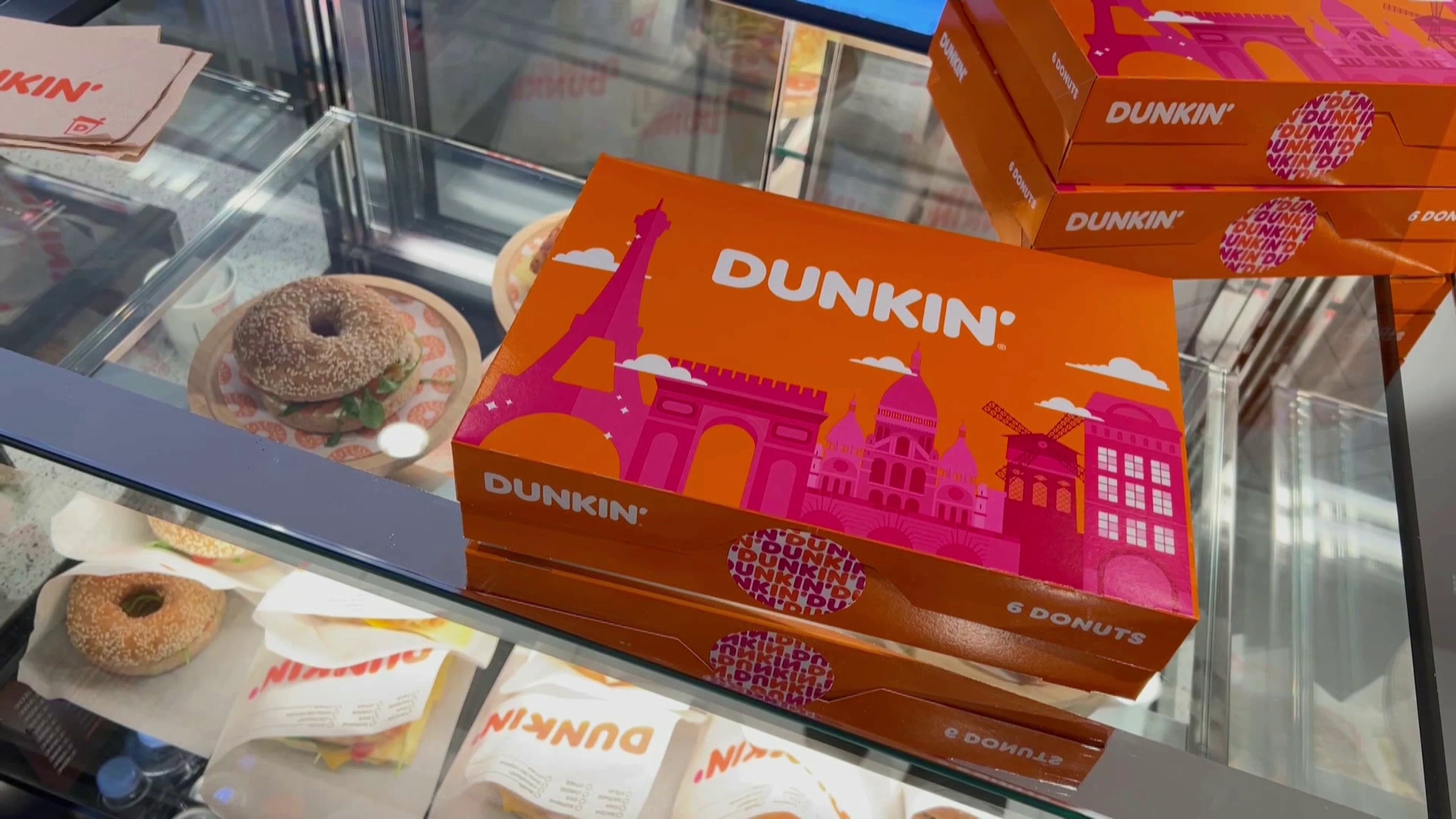 Donut spécial Paris et café à l'azote: le géant Dunkin' Donuts ouvre sa ...