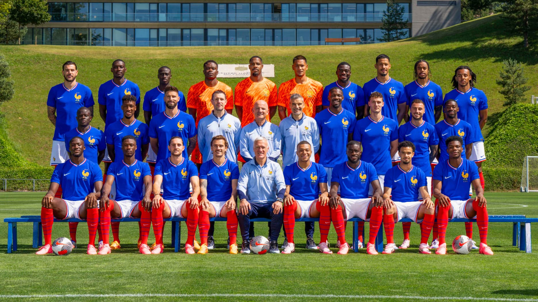 Euro 2024: et voilà la photo officielle de l'équipe de France