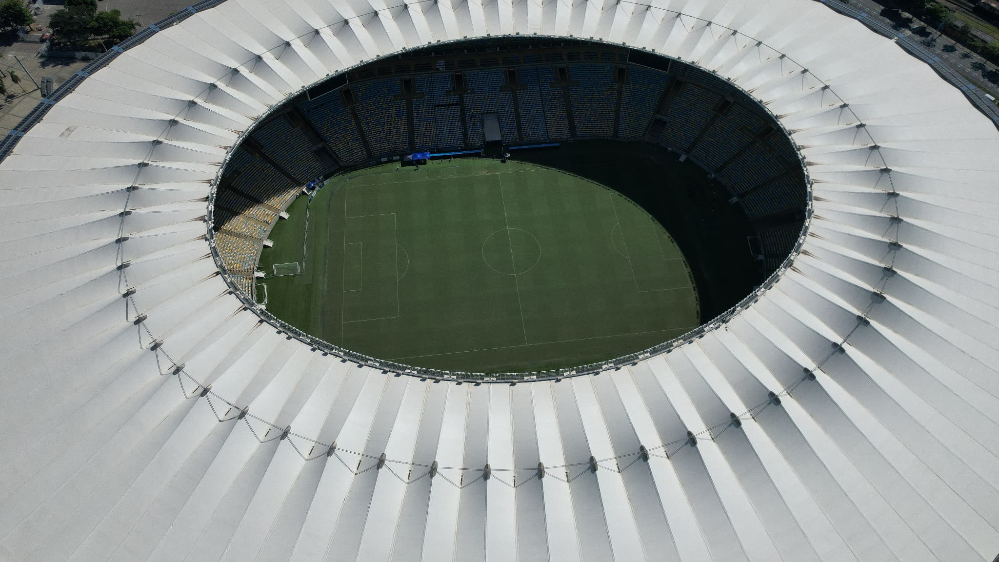 Un joyaux dur à entretenir: le stade Maracana de Rio de Janeiro mis en ...