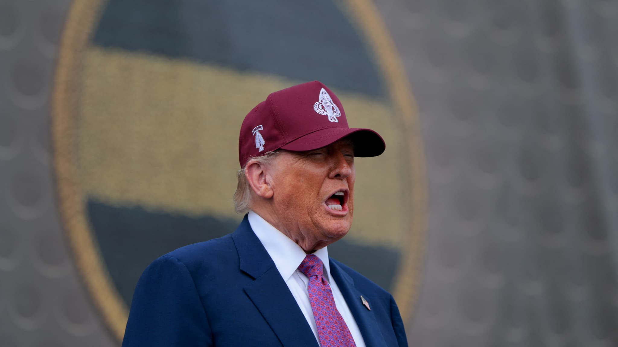 Trump signe des résolutions pour empêcher la Californie de limiter les ...