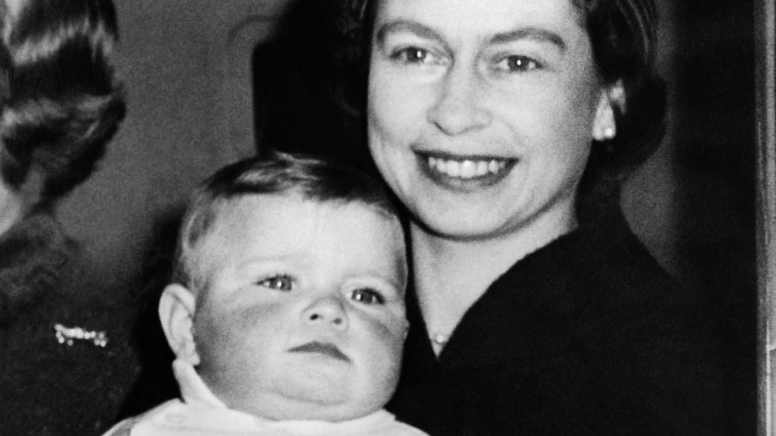 "Immature", "gâté", "obsédé", ami de Jeffrey Epstein: Andrew, l'ex-prince chouchou devenu ...