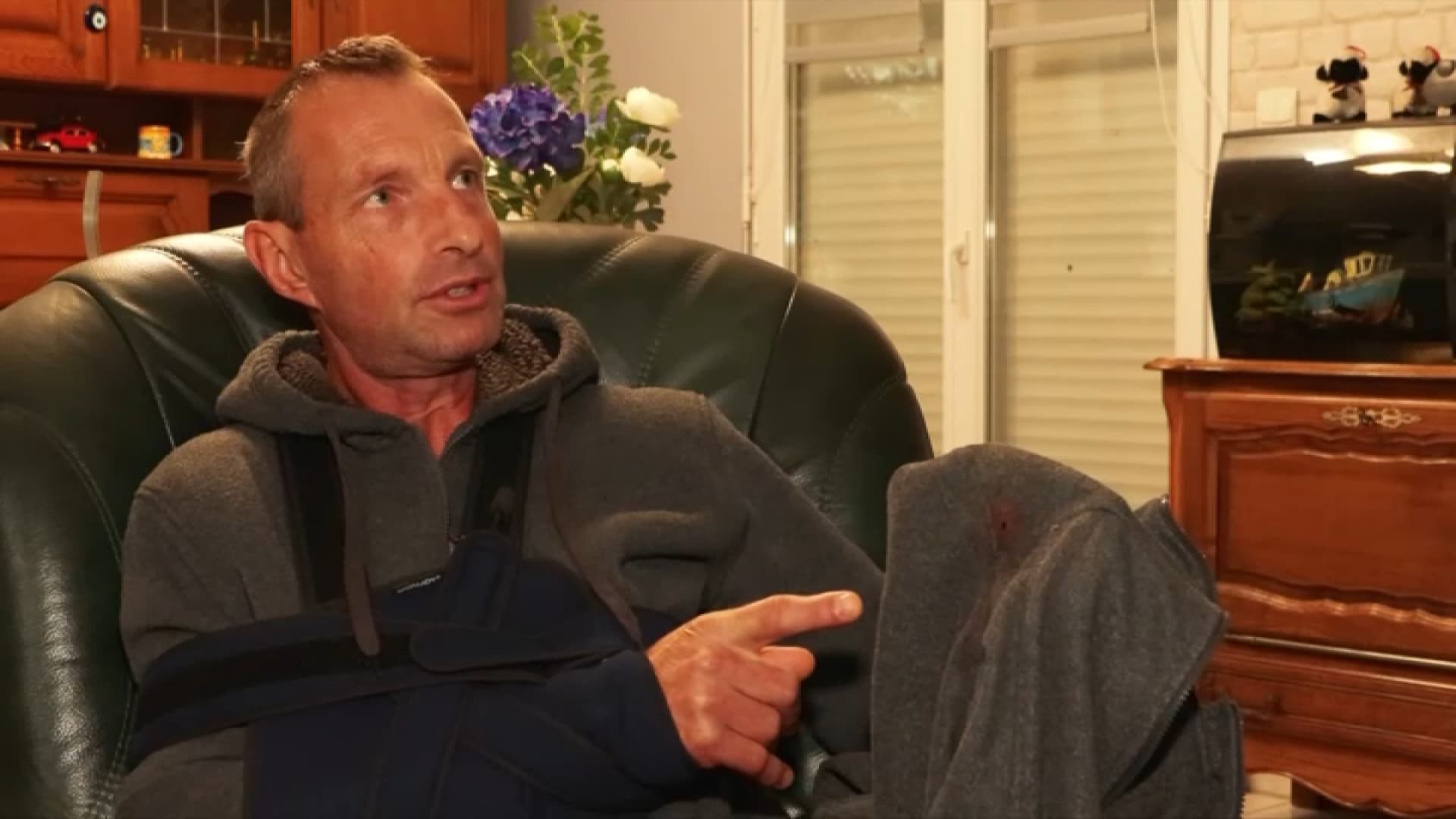 "Ils sont inconscients ces gens-là": une victime des jets de projectiles sur une nationale témoigne