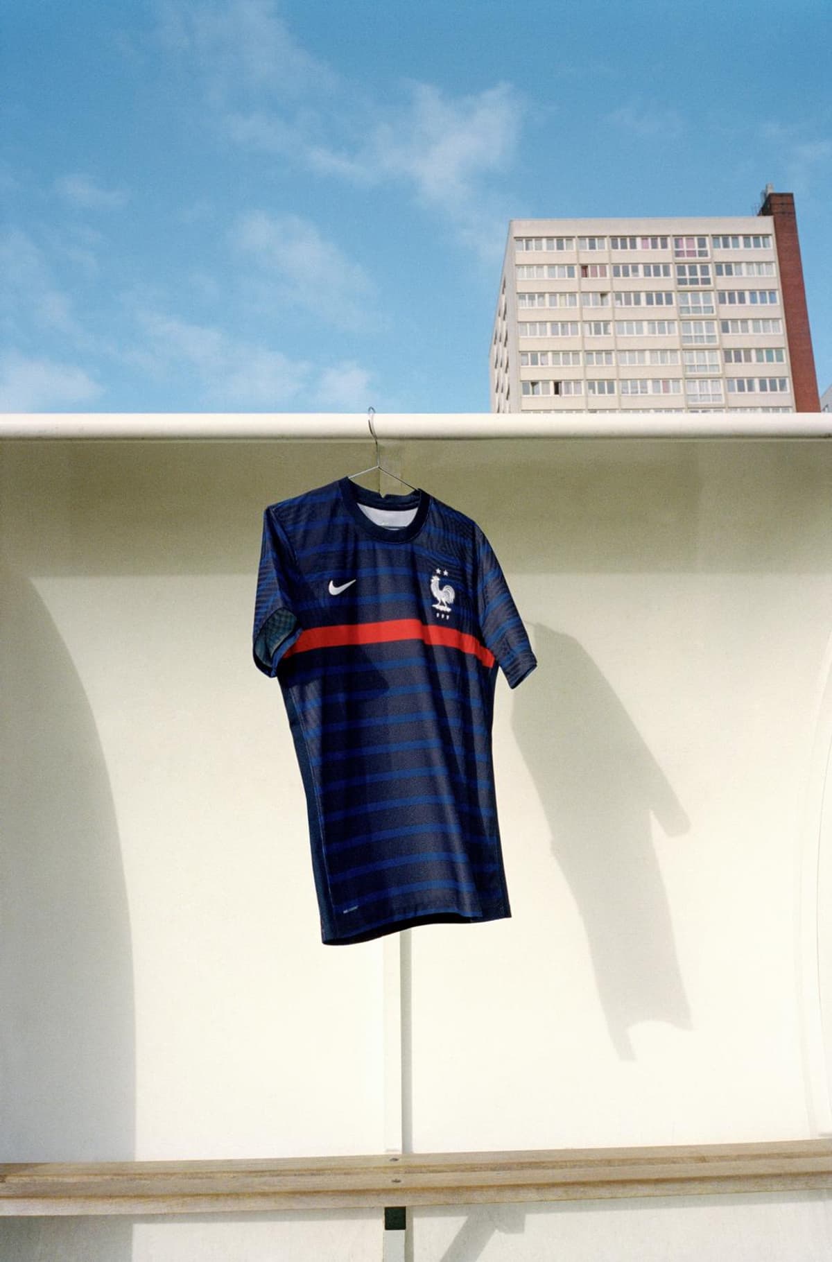 Equipe de France: les nouveaux maillots officiellement dévoilés