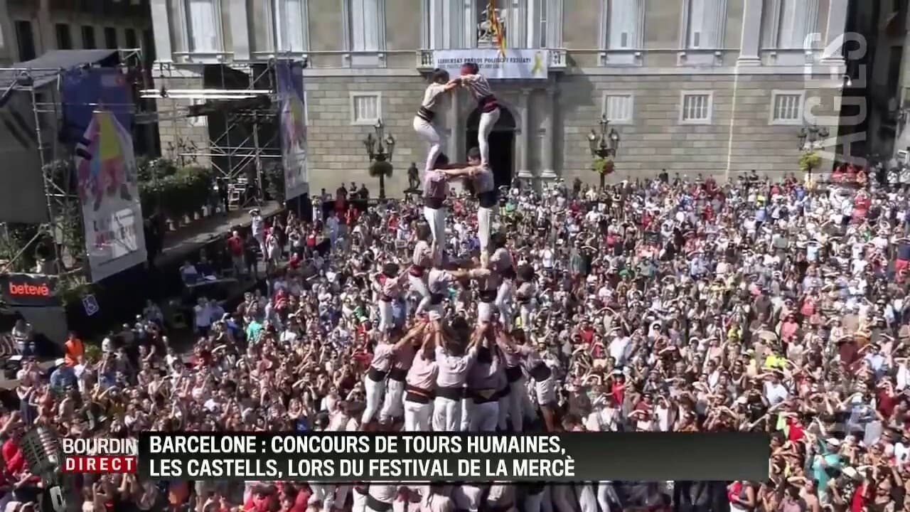 Lors du festival de la Mercè, à Barcelone, des concours de tours ...