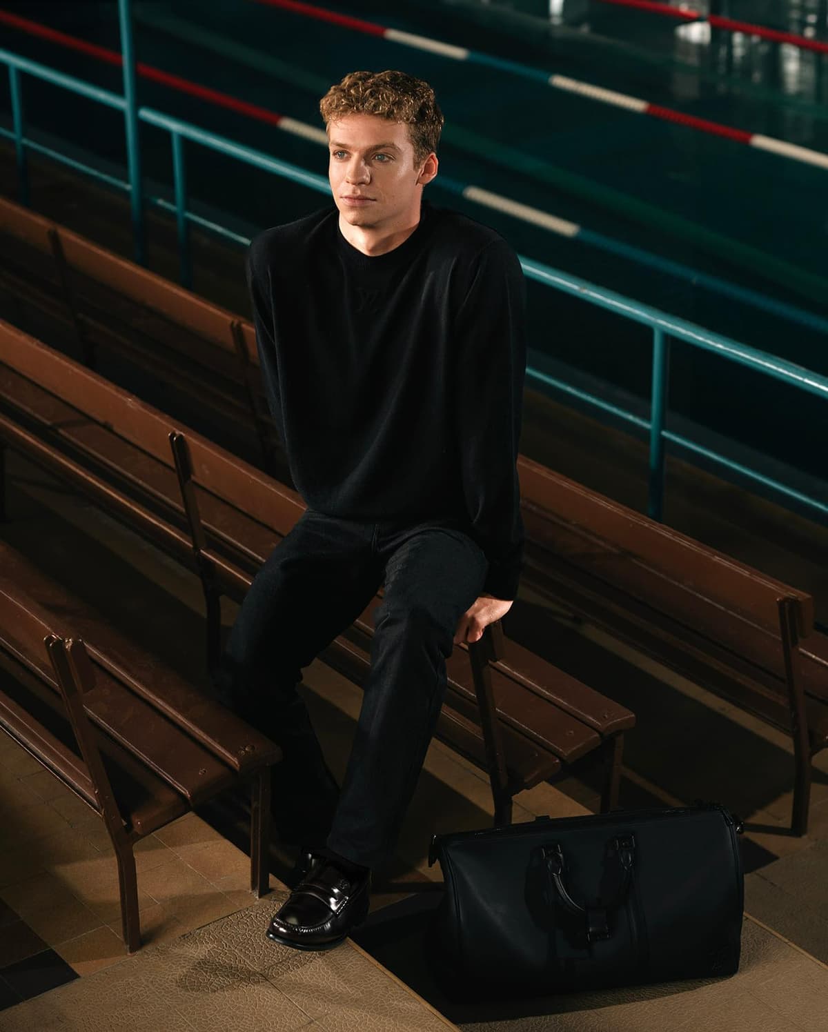 Léon Marchand devient le premier ambassadeur LVMH pour les Jeux ...