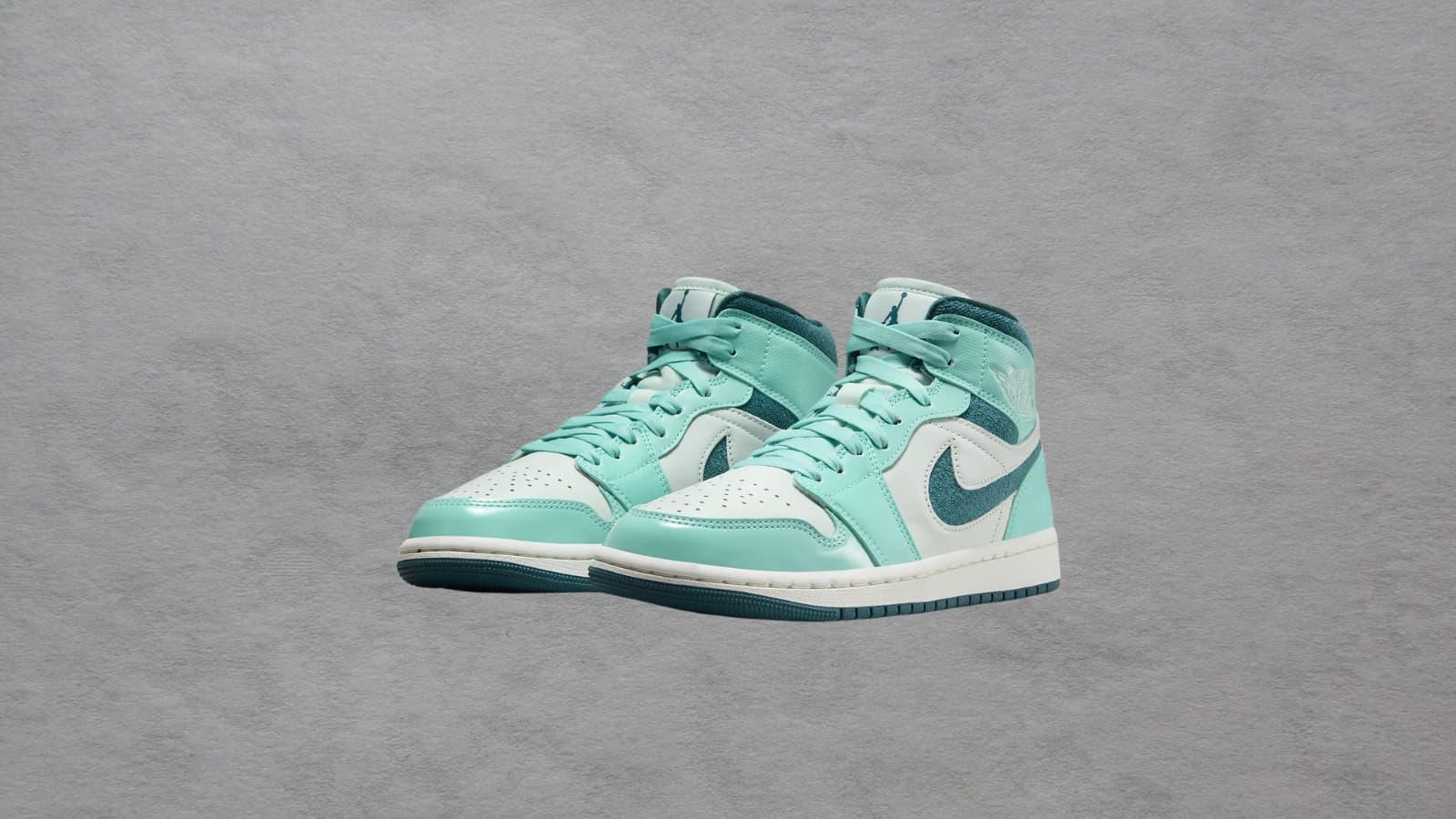 Cette paire de Nike Air Jordan Mid SE profite d'une remise très alléchante