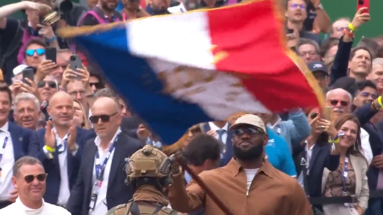24 Heures du Mans: les images de LeBron James donnant le départ de l ...