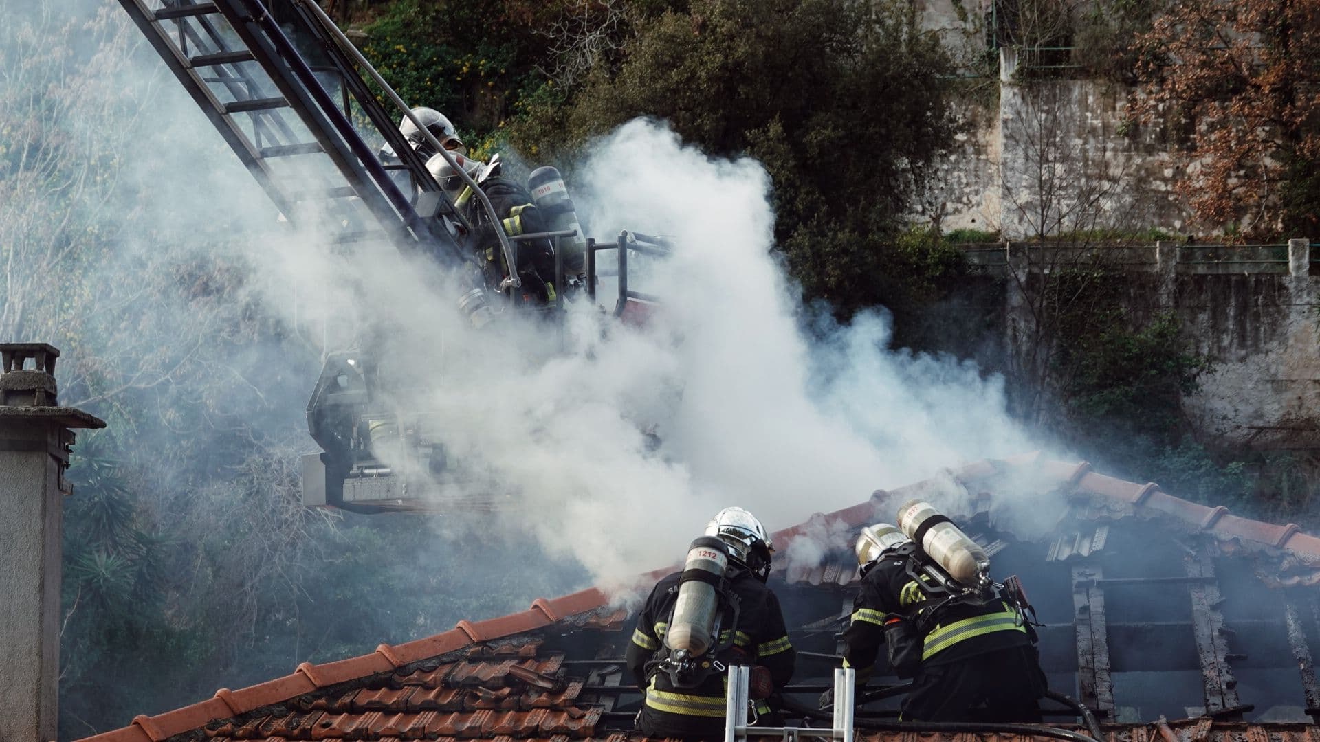 Nice: une vingtaine de pompiers mobilisés pour un incendie dans une villa