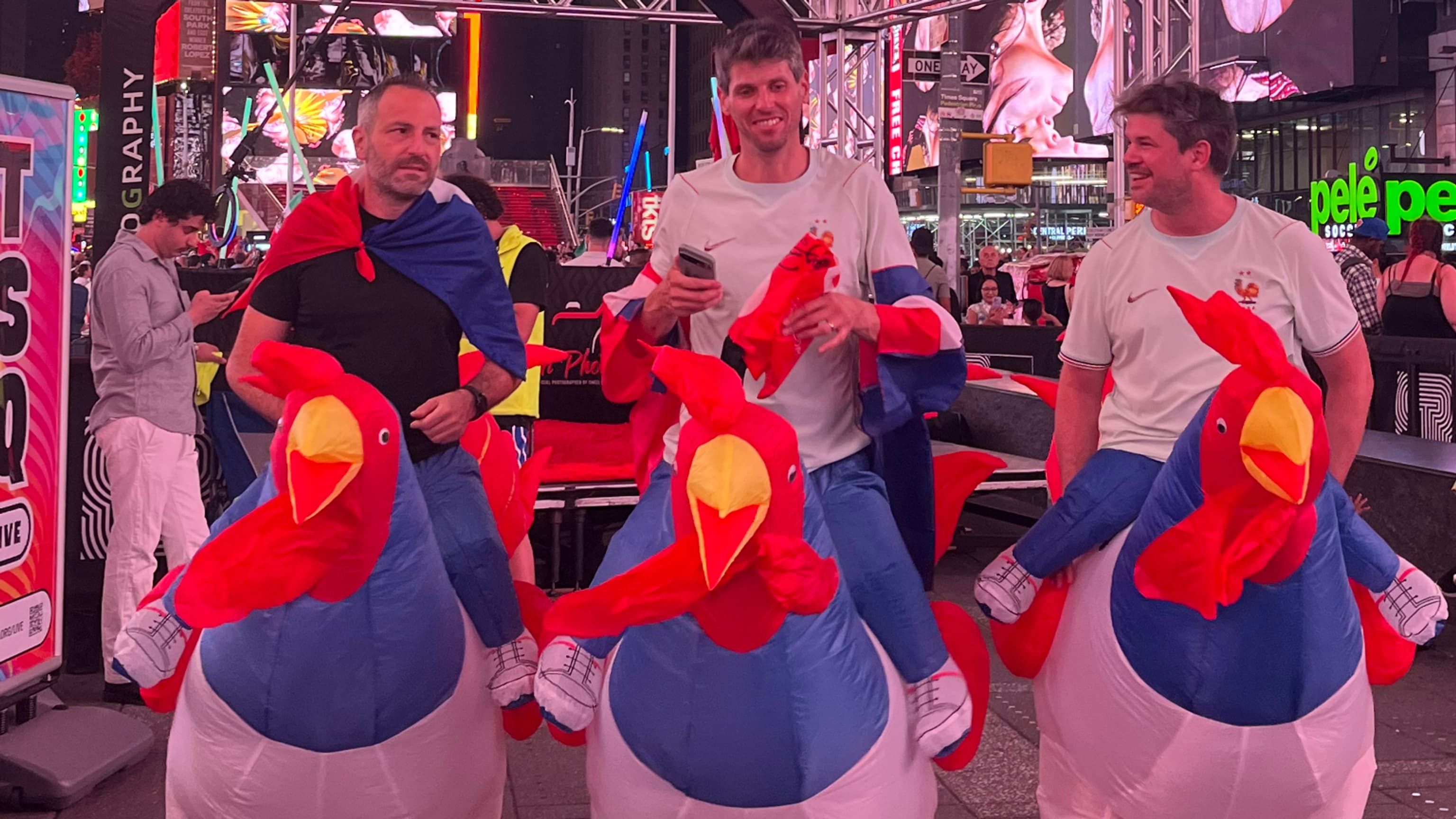 France-Suède: les Bleus déroulent et rejoignent le Paraguay en ...