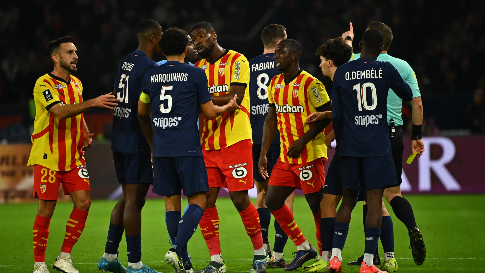 PSG-Lens: tensions dans le couloir à la pause, carton rouge... ça a ...