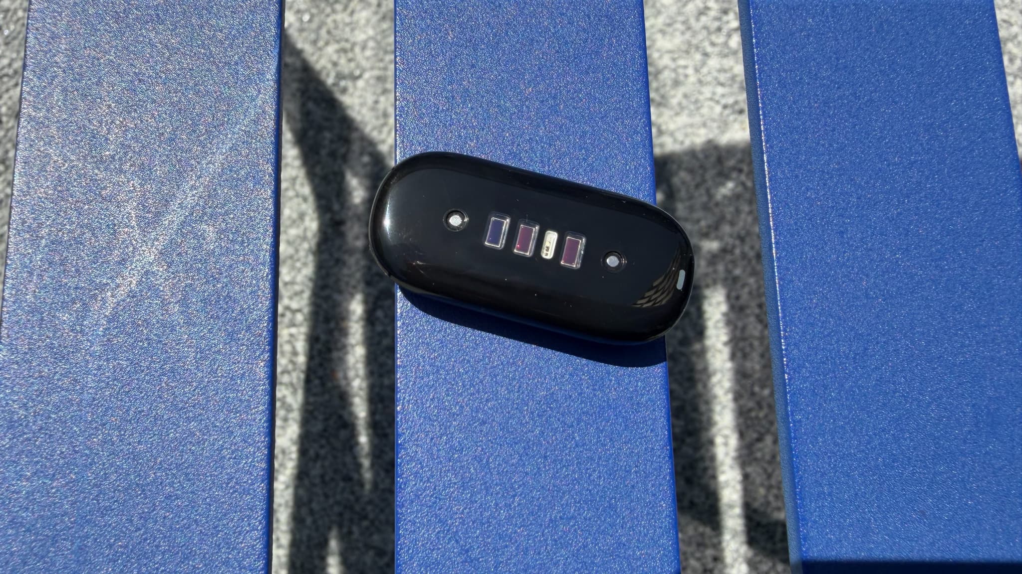 Test du Fitbit Air: le bracelet connecté sans écran et dopé à l’IA de ...