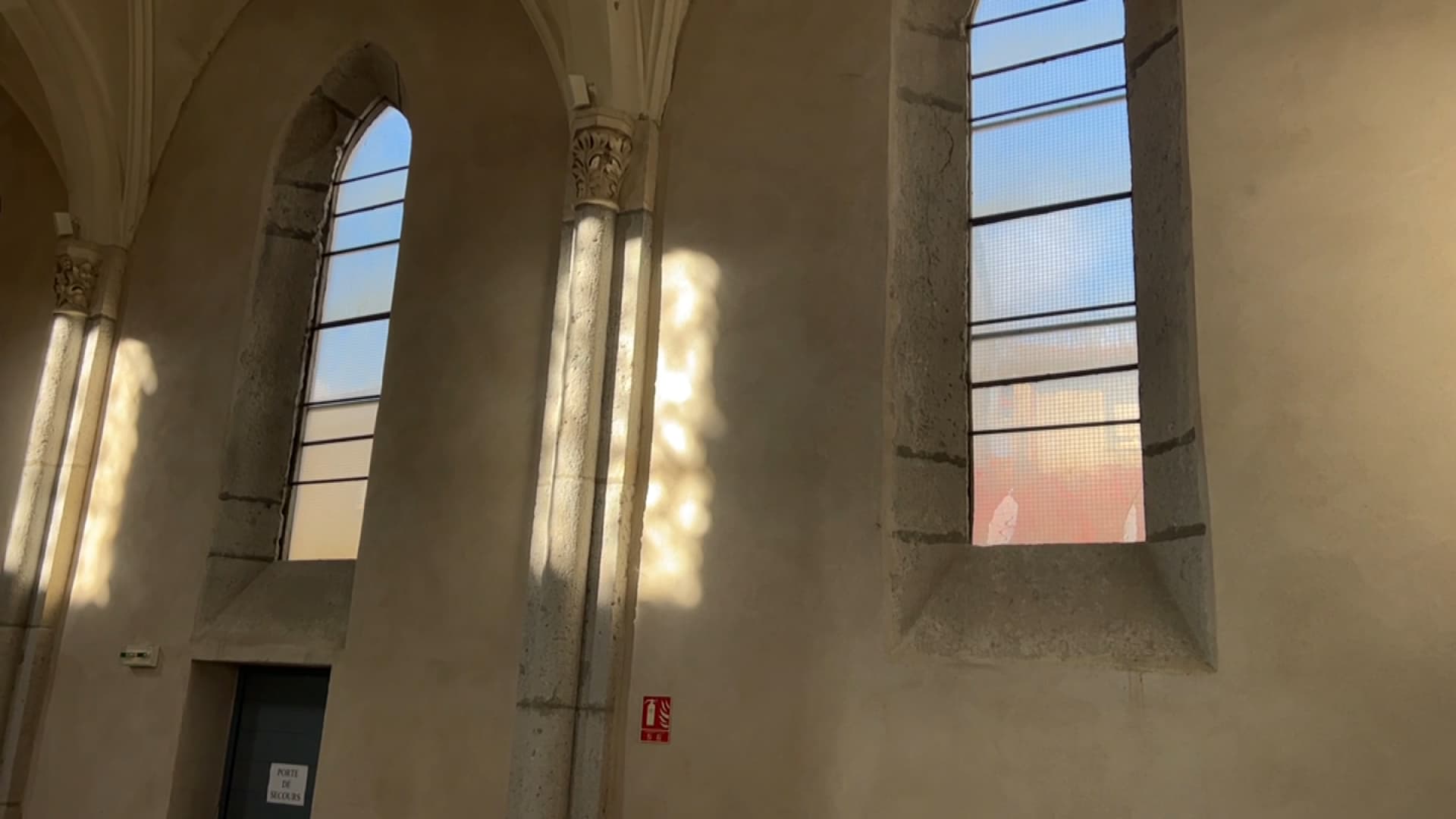 Le père Ribes "effacé de la postérité": le soulagement des victimes du ...