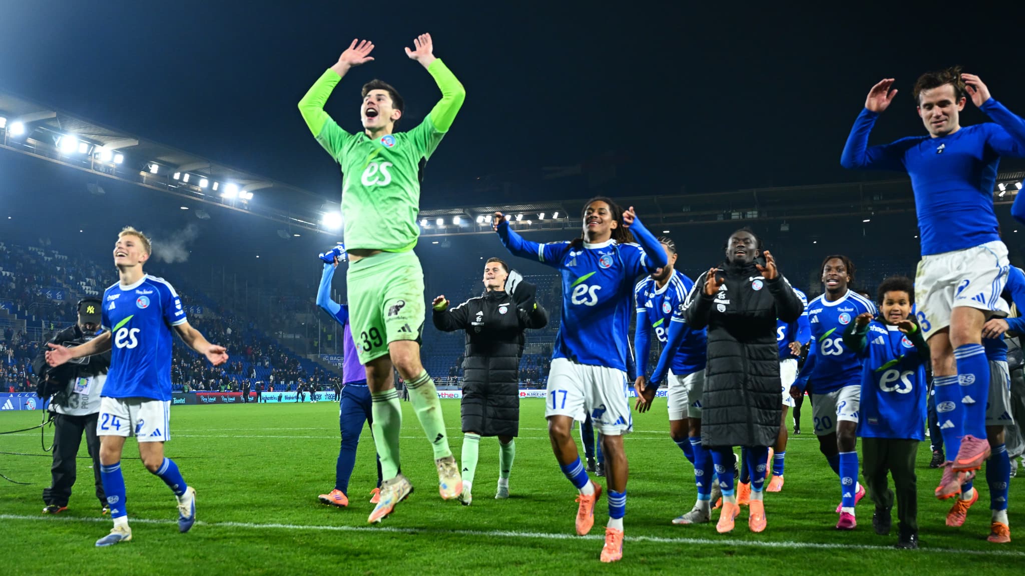 PRONOS PARIS RMC Les paris sur Strasbourg - Crystal Palace du 27 ...