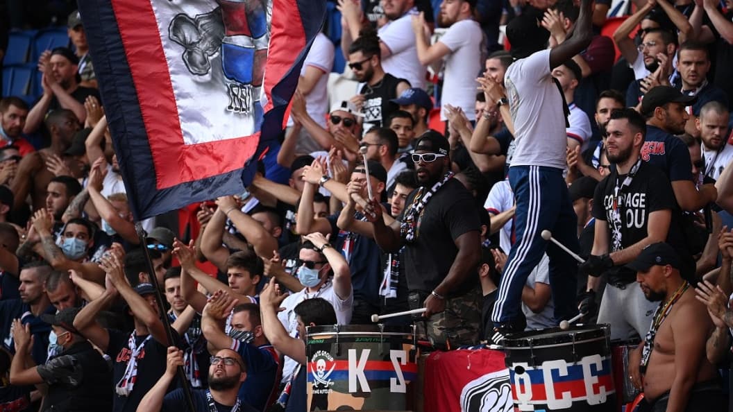 PSG: le Collectif Ultras Paris annonce son retour au Parc des Princes ...