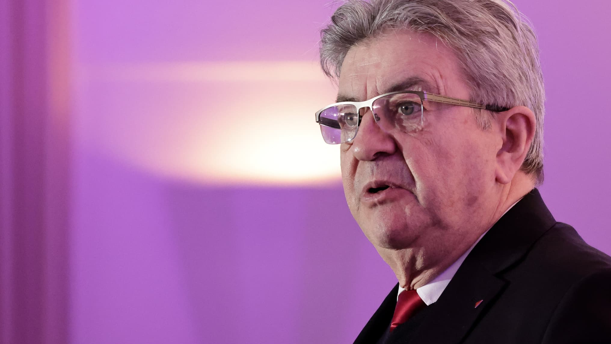 Visuel sur Hanouna: "Taisez-vous"... Jean-Luc Mélenchon s'indigne des accusations d'antisémitisme