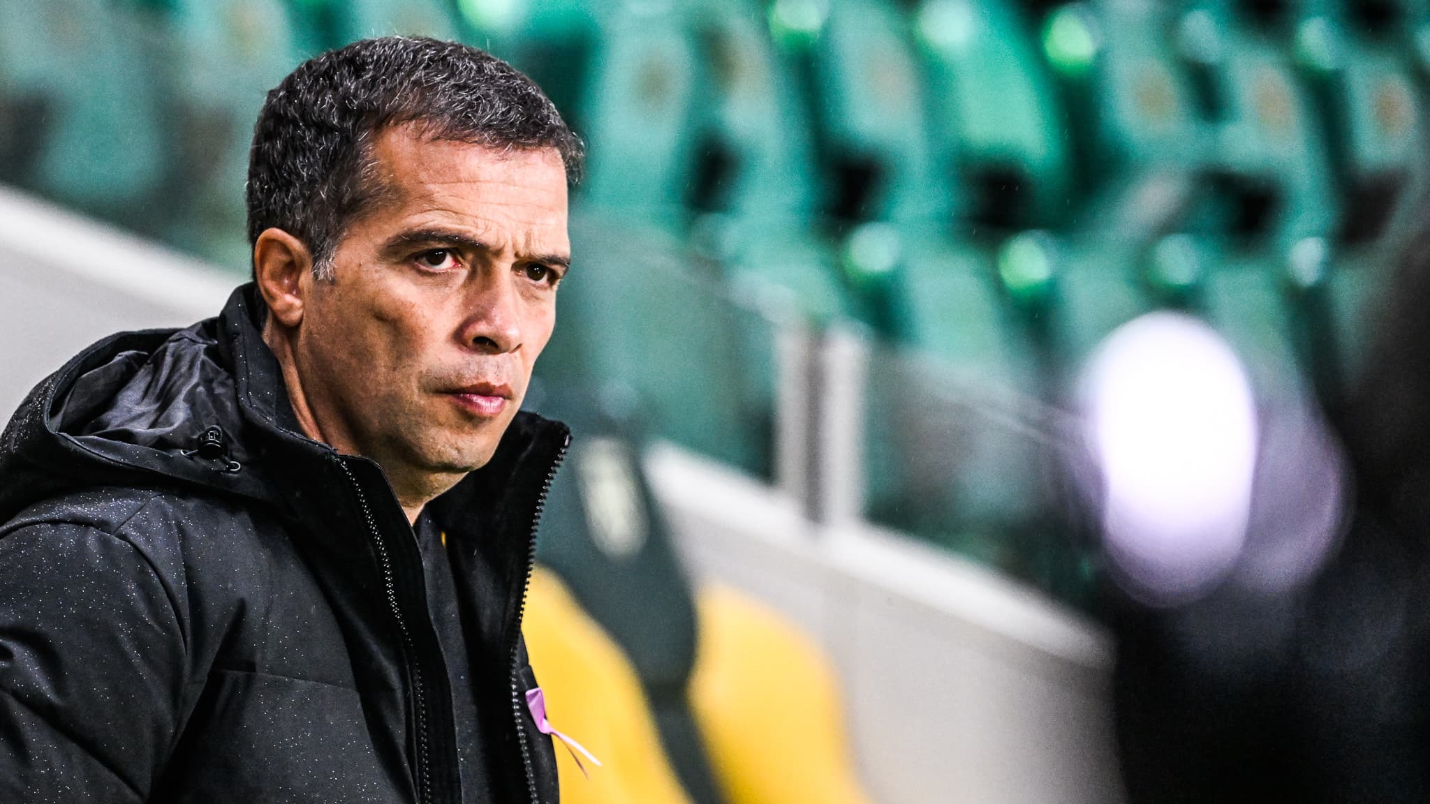 Un coach viré en Ligue 1: Luis Castro prend la porte au FC Nantes, son ...