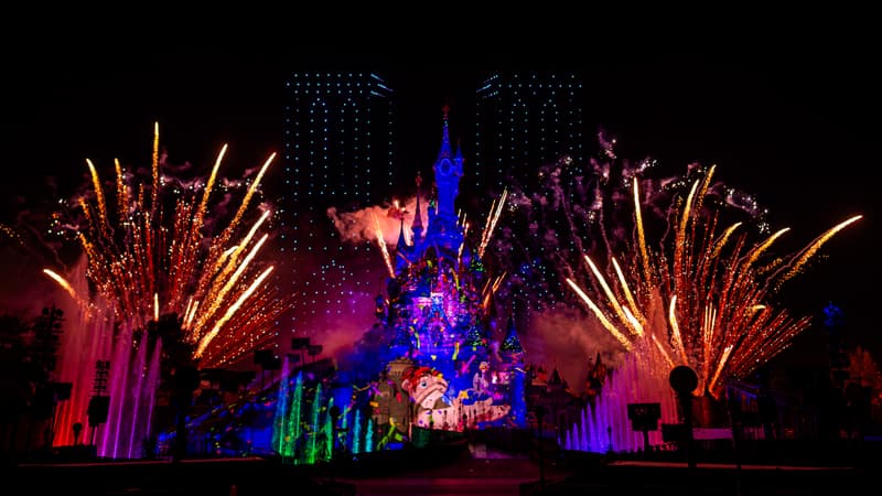 Disneyland Paris: un spectacle pour fêter la réouverture de Notre-Dame ... Disneyland Paris: un spectacle pour fêter la réouverture de Notre-Dame ...