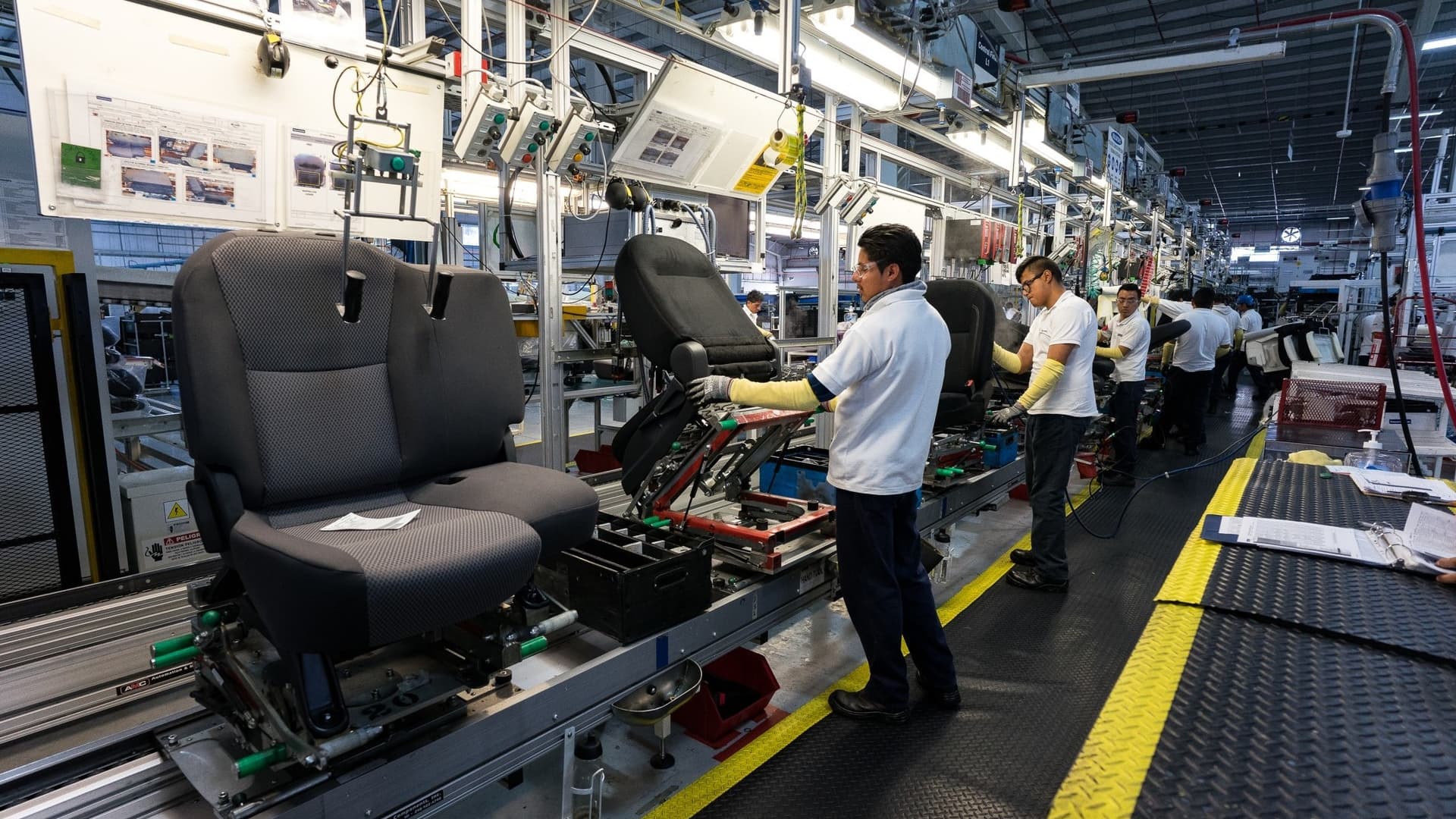 Forvia prédit une amélioration de ses résultats en 2023