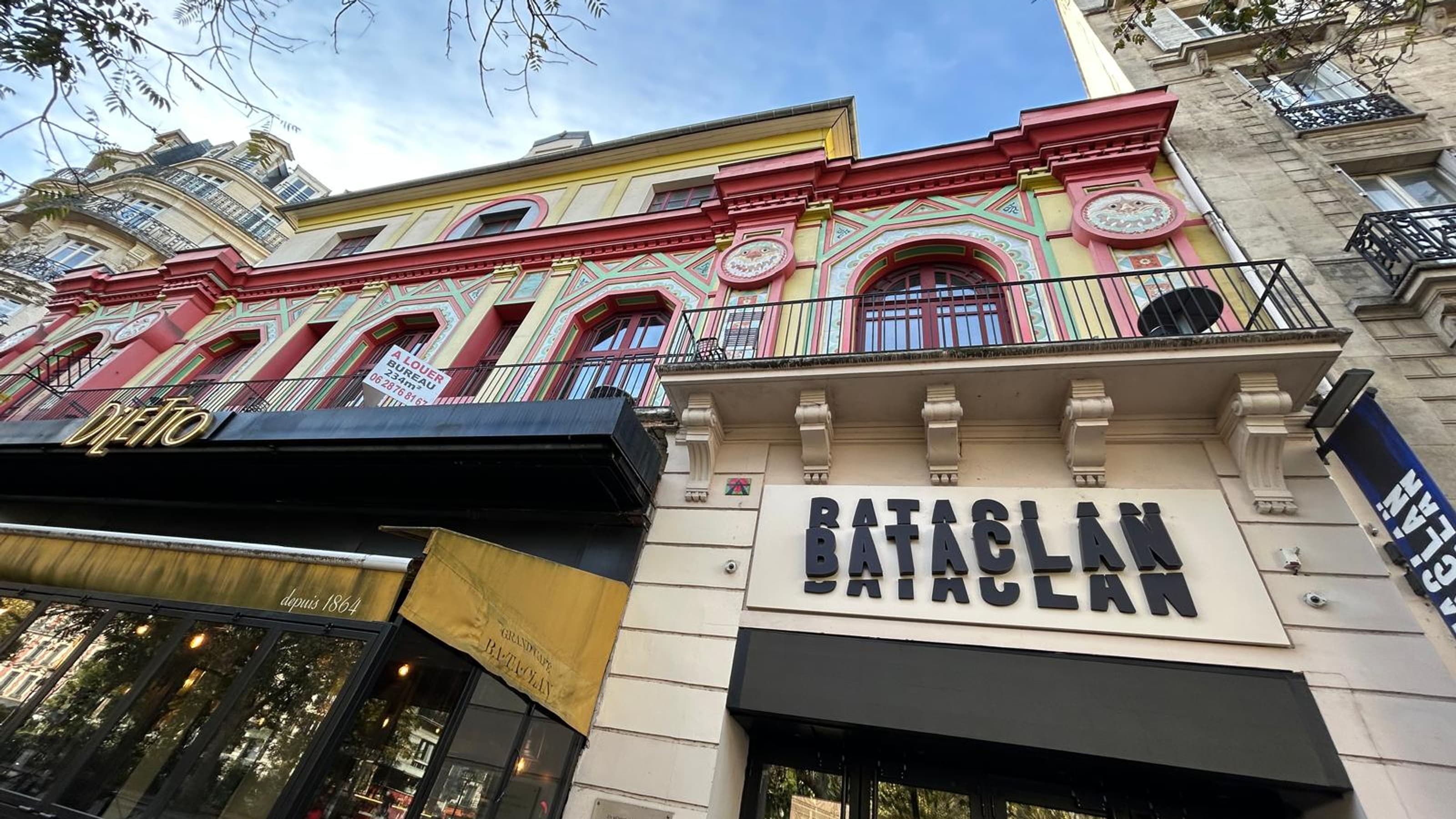 "Quelque chose a été détruit ici": à Paris, le quartier du Bataclan à ...