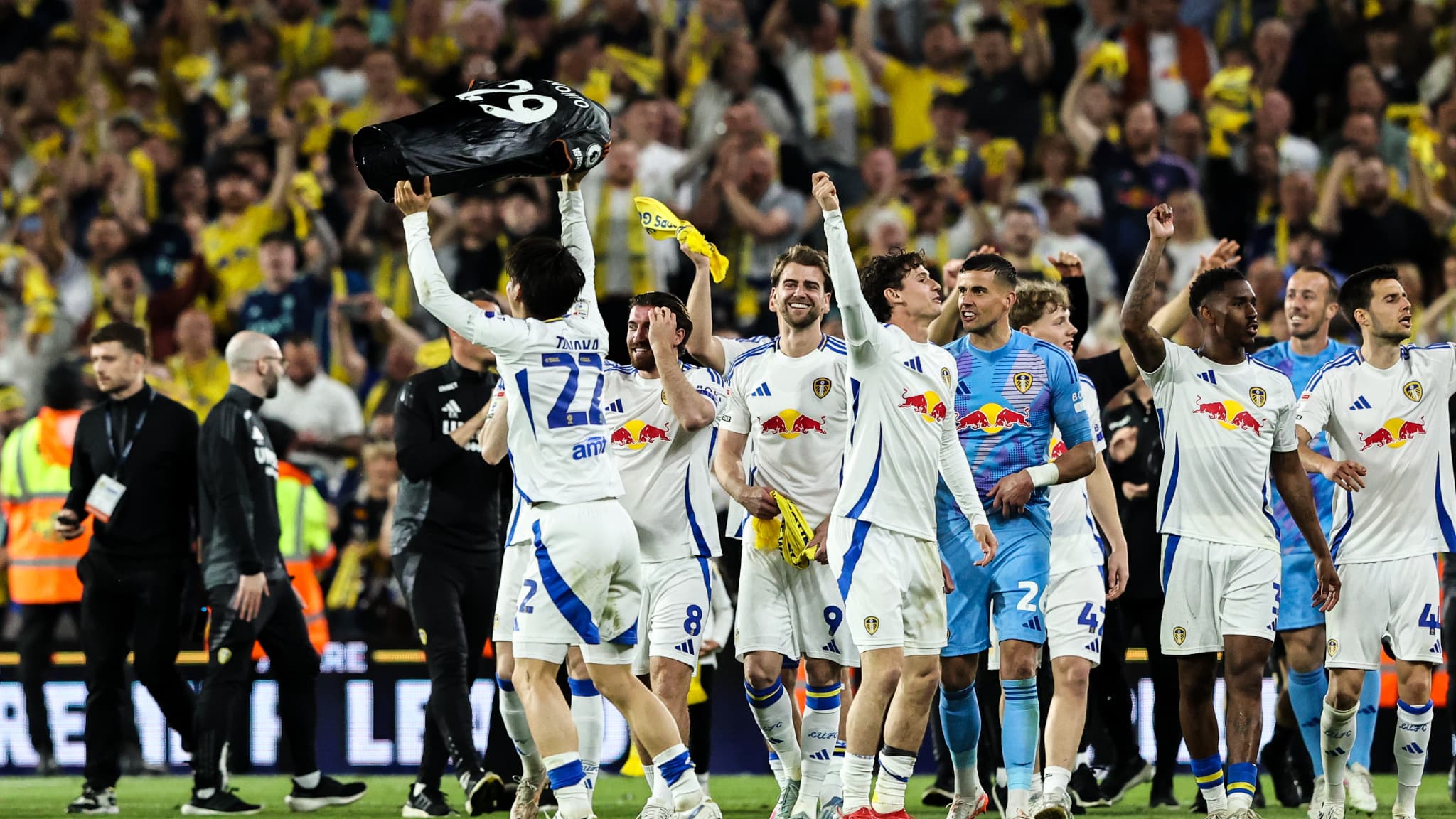 Championship: L'exceptionnel dénouement qui sacre Leeds avec 100 points ...