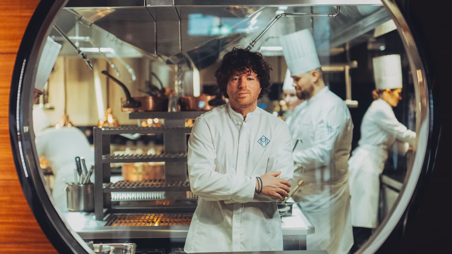 Le chef Jean Imbert inaugure son nouveau restaurant gastronomique à l ...