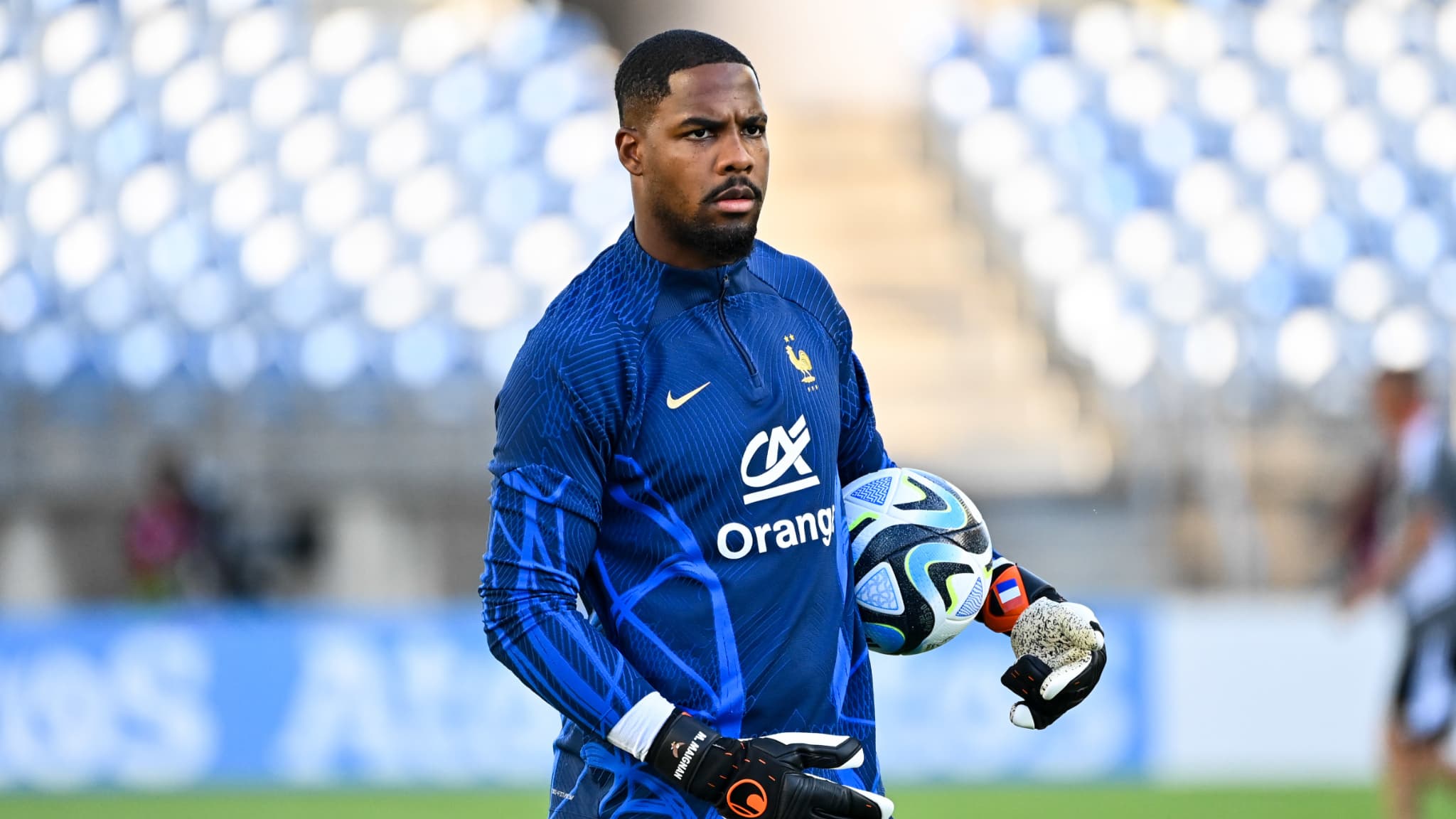 AC Milan: complètement rétabli, Maignan est de retour à l'entraînement