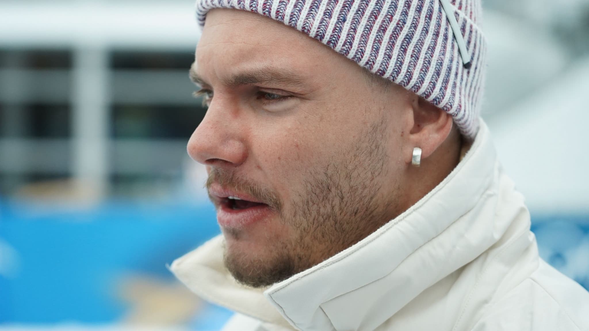 JO 2026: "Un hommage à la légende qu'il est", Emilien Jacquelin va ...