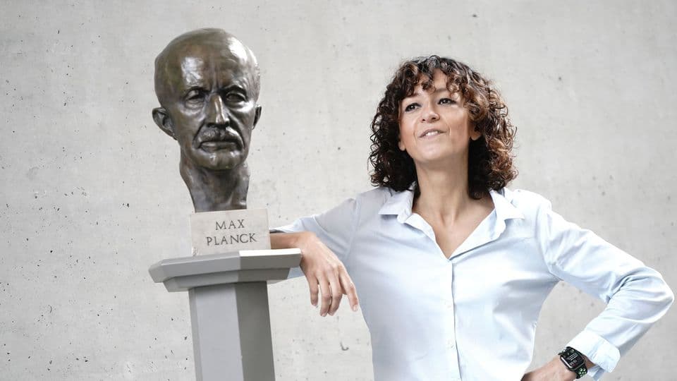 Emmanuelle Charpentier, prix Nobel de Chimie, dénonce le manque de ...