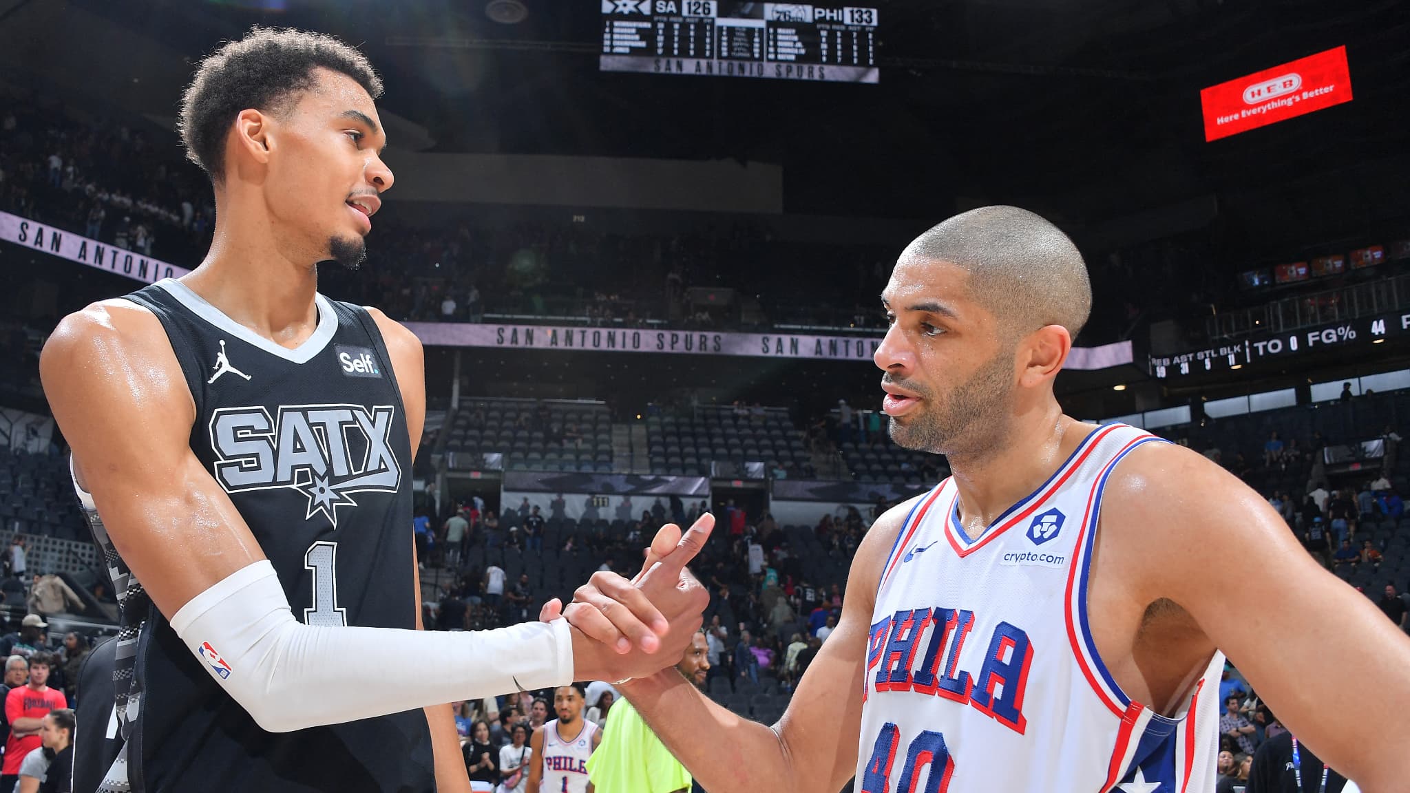 NBA: "J'ai fait exprès de le mettre par terre", Batum fait l'éloge de Wembanyama et raconte ...