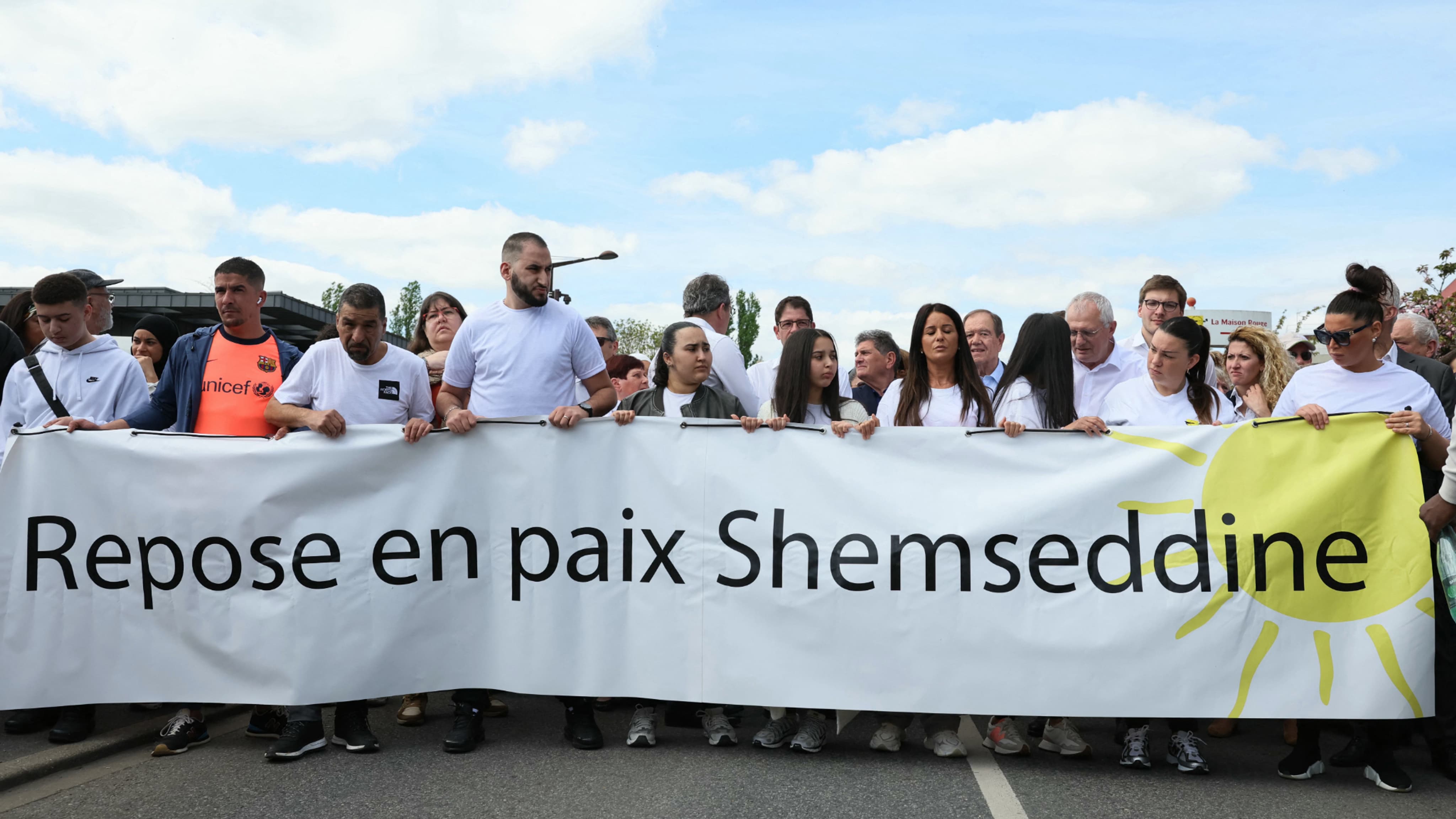 Mort de Shemseddine: les habitants de Viry-Châtillon lui ont rendu ...