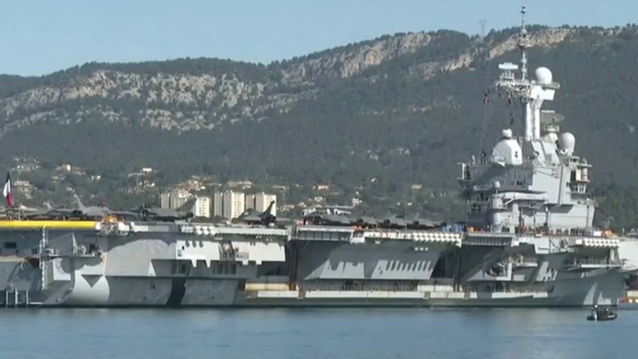 Toulon: le porte-avions Charles-de-Gaulle a quitté la rade pour débuter ...