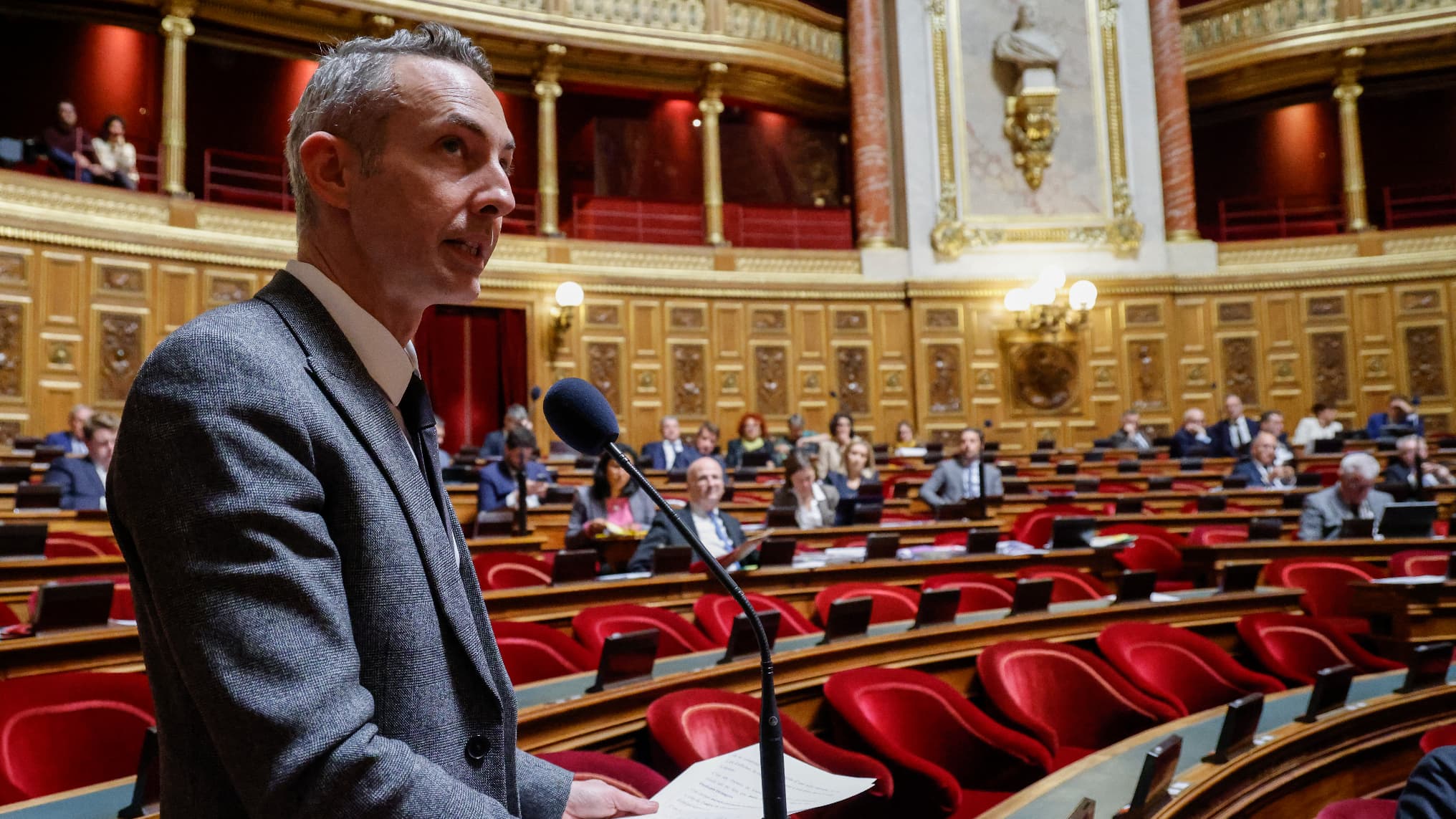 Paris: le sénateur Ian Brossat demande "une trêve olympique sur les ...