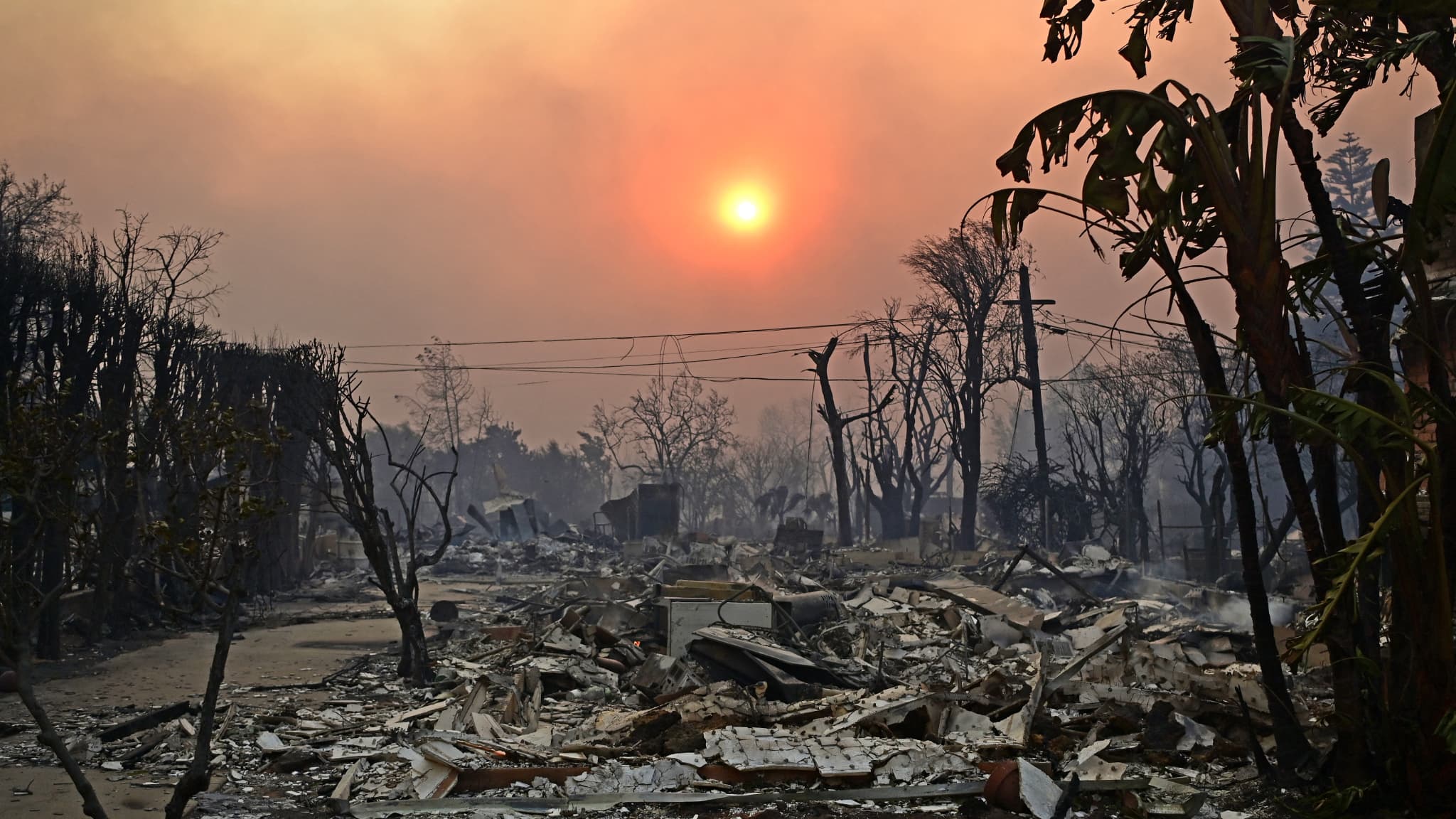 Cest Une Zone De Guerre Des Habitants De Los Angeles Racontent La
