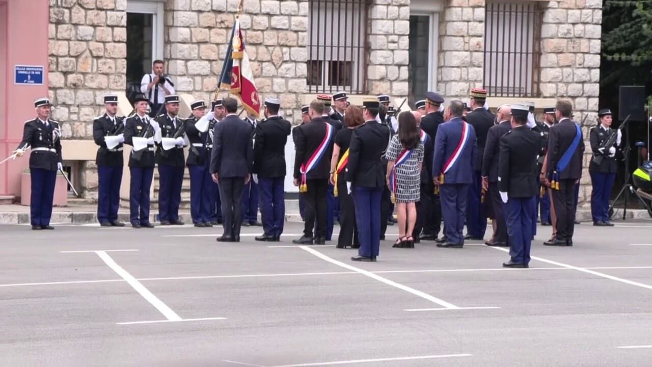 Gendarme tué à Mougins: suivez en direct l'hommage national à Éric ...