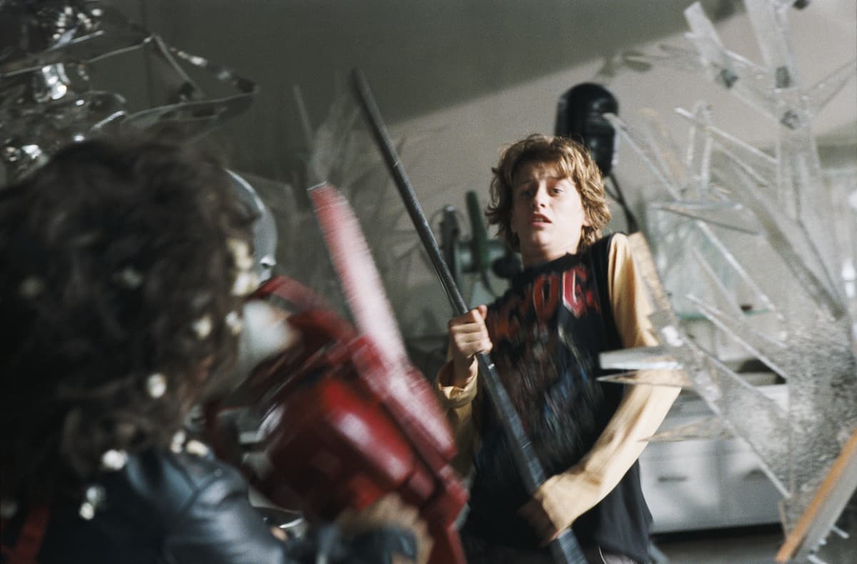 "Hellphone", la comédie incomprise du réalisateur de "Brice de Nice" sur un portable tueur d'ados