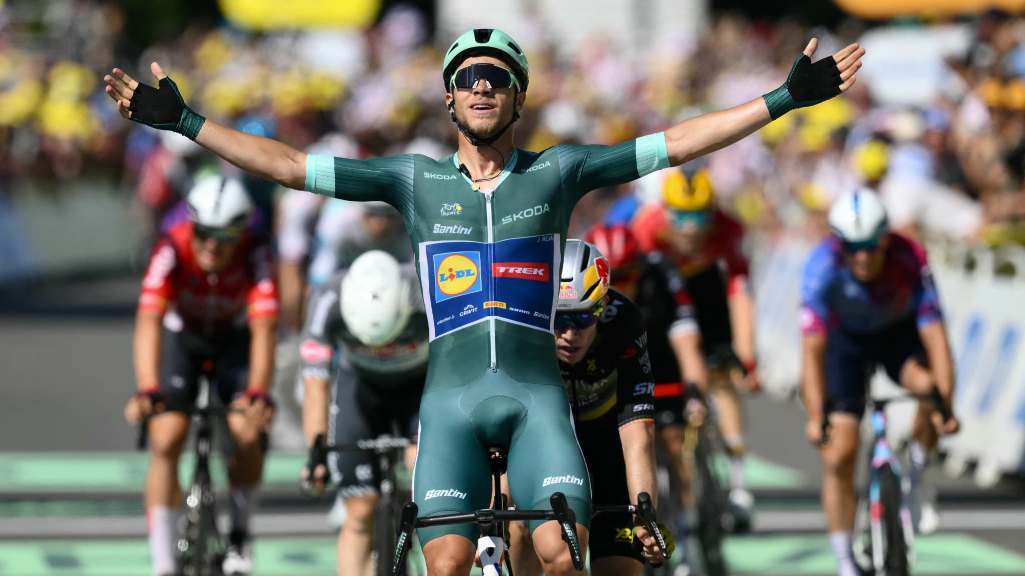 Tour de France 2025: Milan s'offre une première victoire sur la Grande Boucle